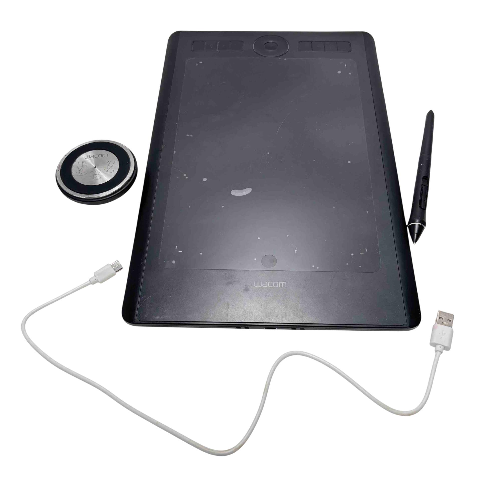 Wacom Intuos Pro PTH-660 Pen Tablet 8.82 x 5.83" Active Area Display Black