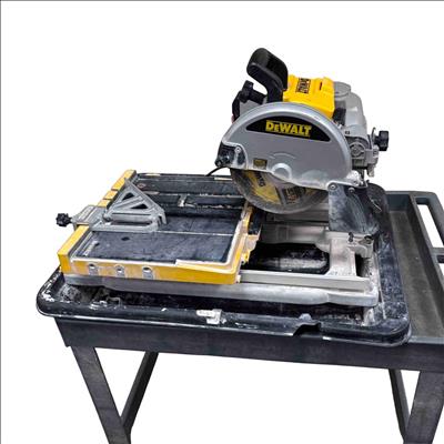 DEWALT D24000 10-Inch Heavy Duty Wet Tile Saw - Local Pick-Up Only