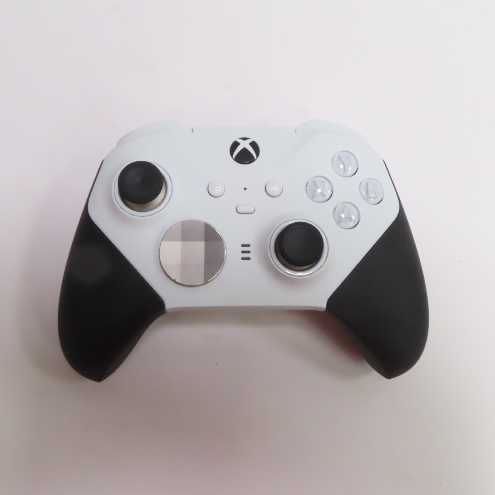 Microsoft 1797 Xbox Elite Series 2 Pro Controller for Xbox/PC - White ...