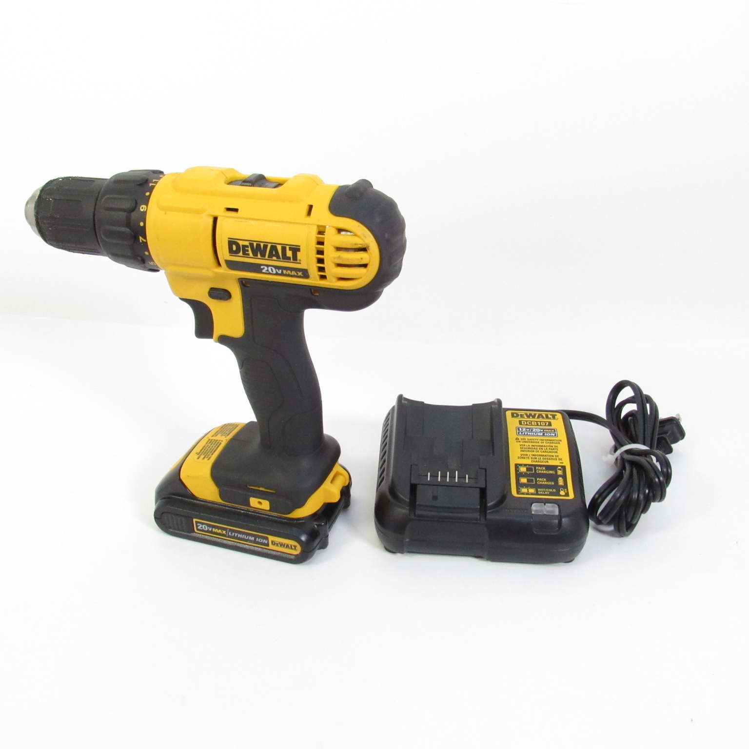 DeWalt DCD771 20V Lithium-ion 1/2'' Drive Cordless Drill/Driver Kit