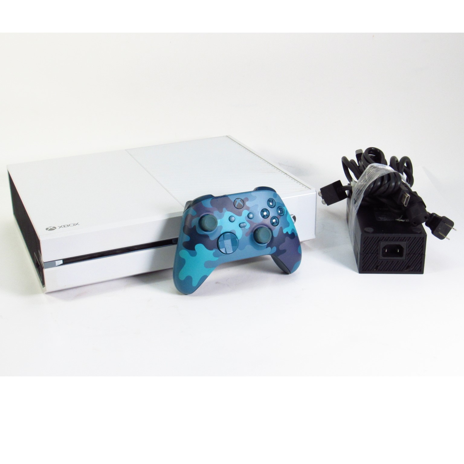 Microsoft 1540 Xbox One 500GB Video Game Console - White