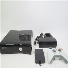 Microsoft 1439 Xbox 360 S 250GB Video Game Console 2774