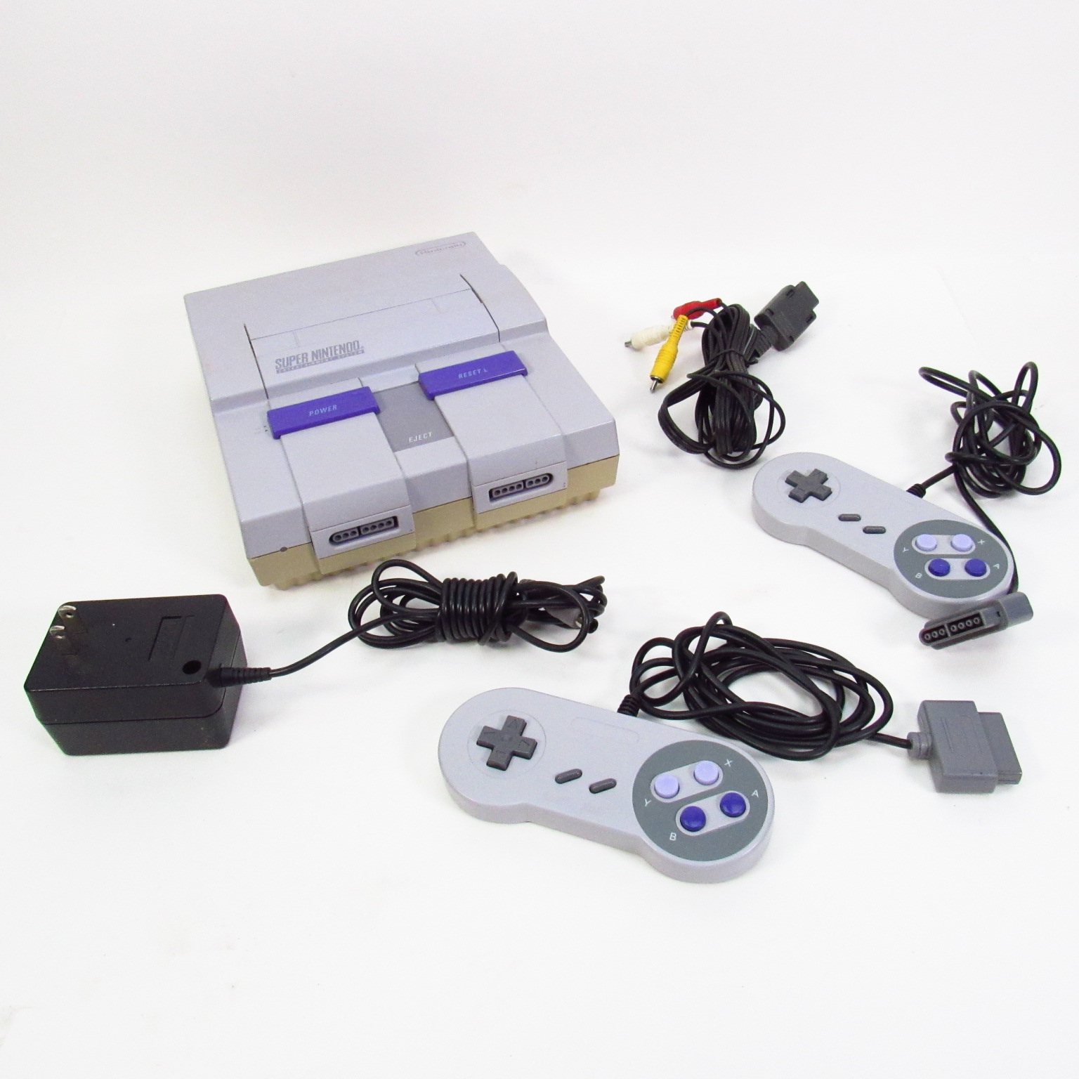 Super Nintendo (SNES) SNS-001 Video Game Console