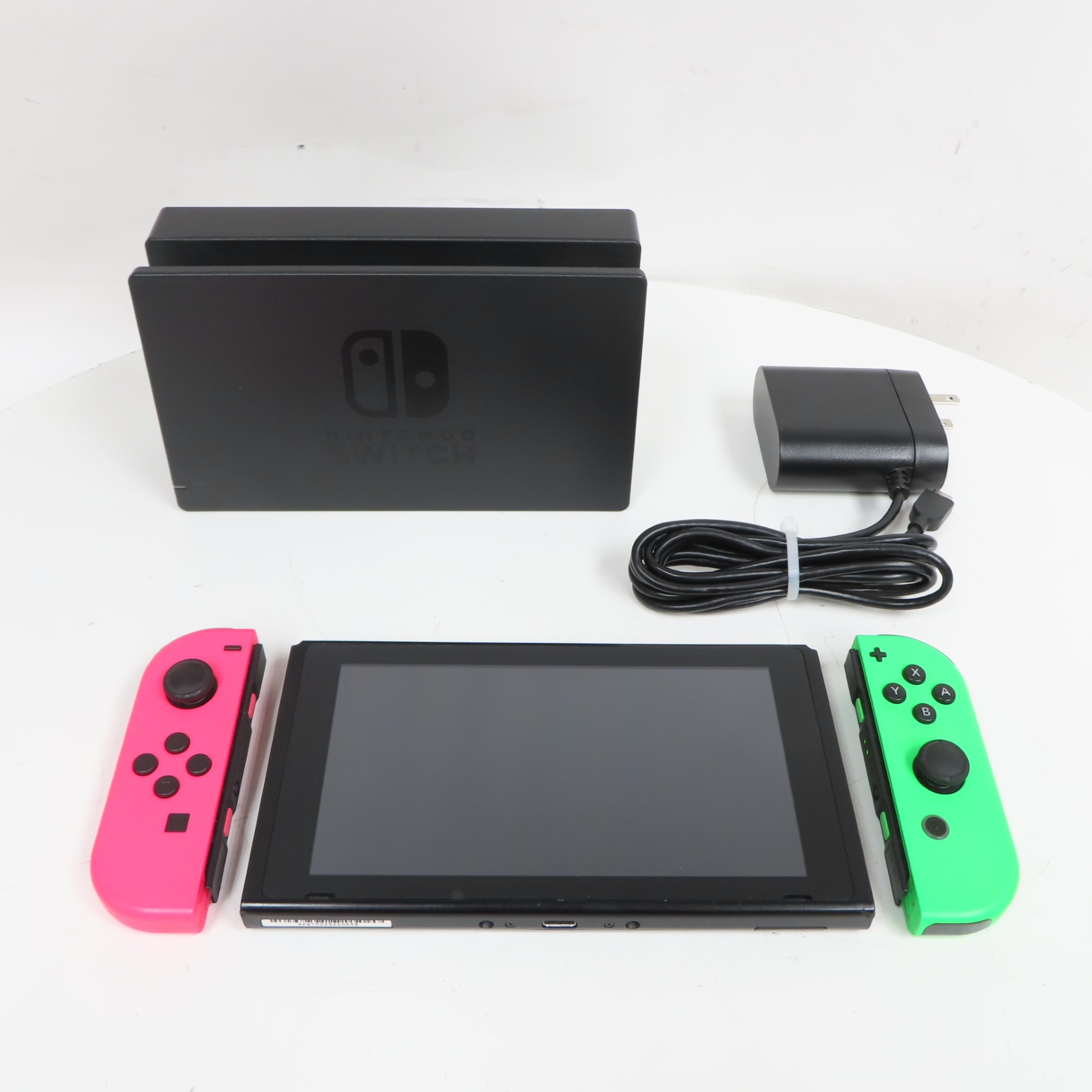 Nintendo HAC-001(-01) Switch 32GB Video Game Console - Pink/Green Joycons