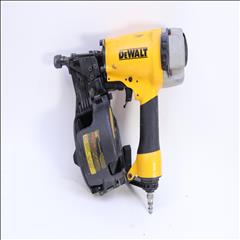 DeWalt DW66C-1 Pneumatic 15-Degree Coil Siding Nailer