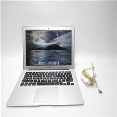 Apple MacBook Air (2017) MQD32LL/A Core i5-5350U 1.8GHz 8GB RAM 128GB SSD 13.3"