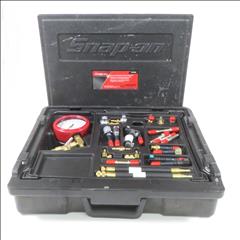 Snap-on Tools EEFI500A Master Fuel Pressure Kit, Hardcase, Dual-Scale Gauge