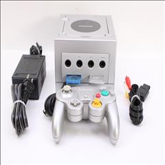 Nintendo GameCube DOL-101 Home Video Game Console - Silver