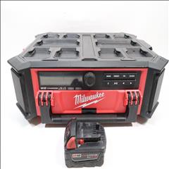 Milwaukee 2950-20 M18 Lithium-Ion Cordless PACKOUT Radio/Speaker