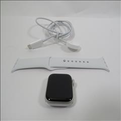 Apple A2722 Series SE 40mm Smartwatch