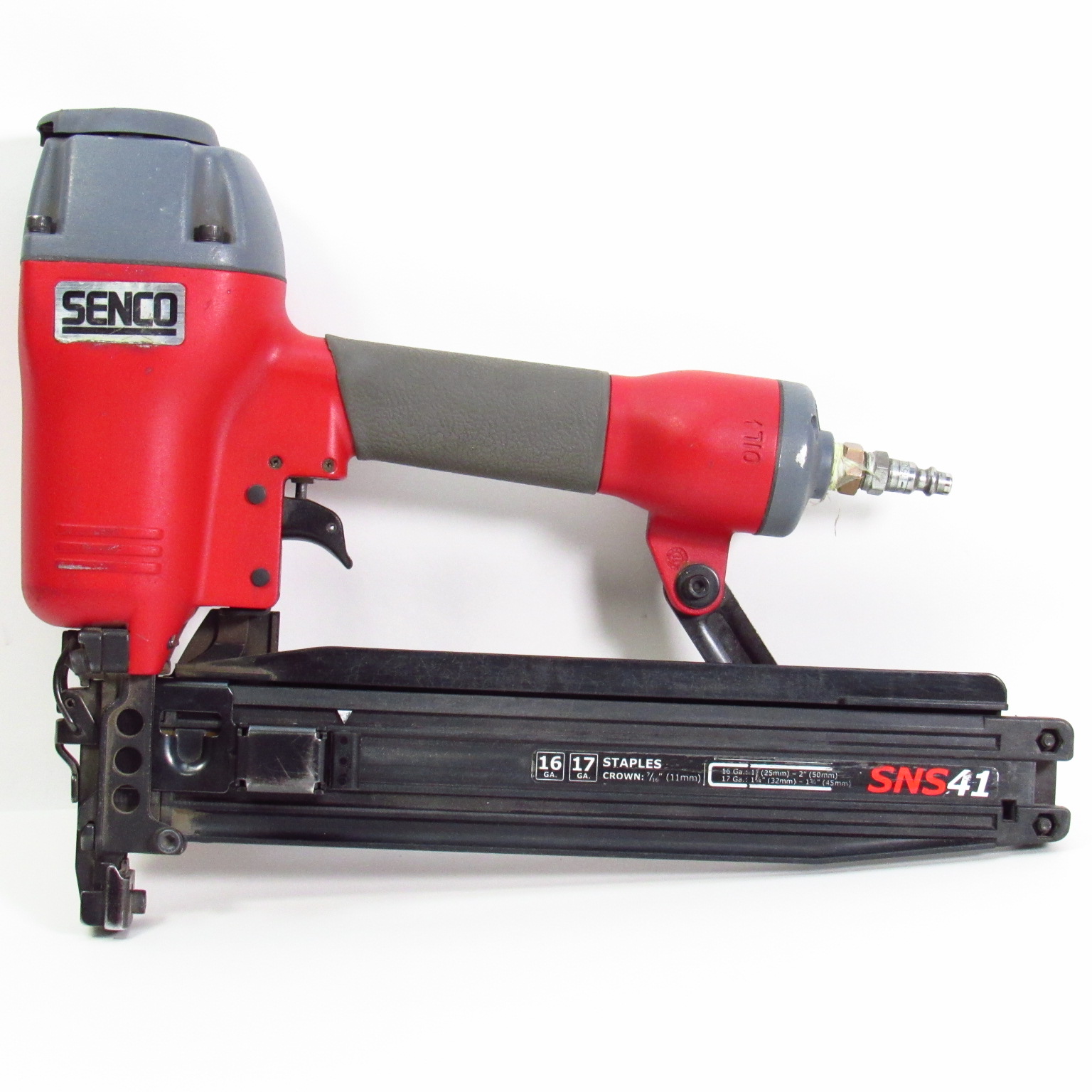 Senco SNS41 7/16'' Crown Air Pneumatic 2'' Stapler