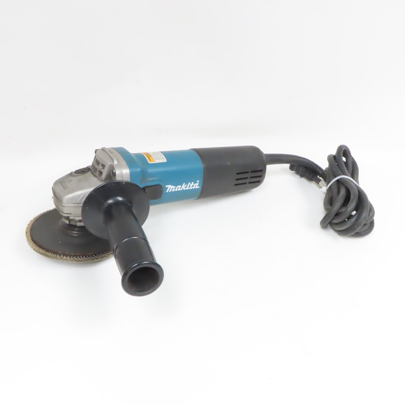 Makita USA Inc. 9557NB 120V 4-1/2" Corded Angle Grinder