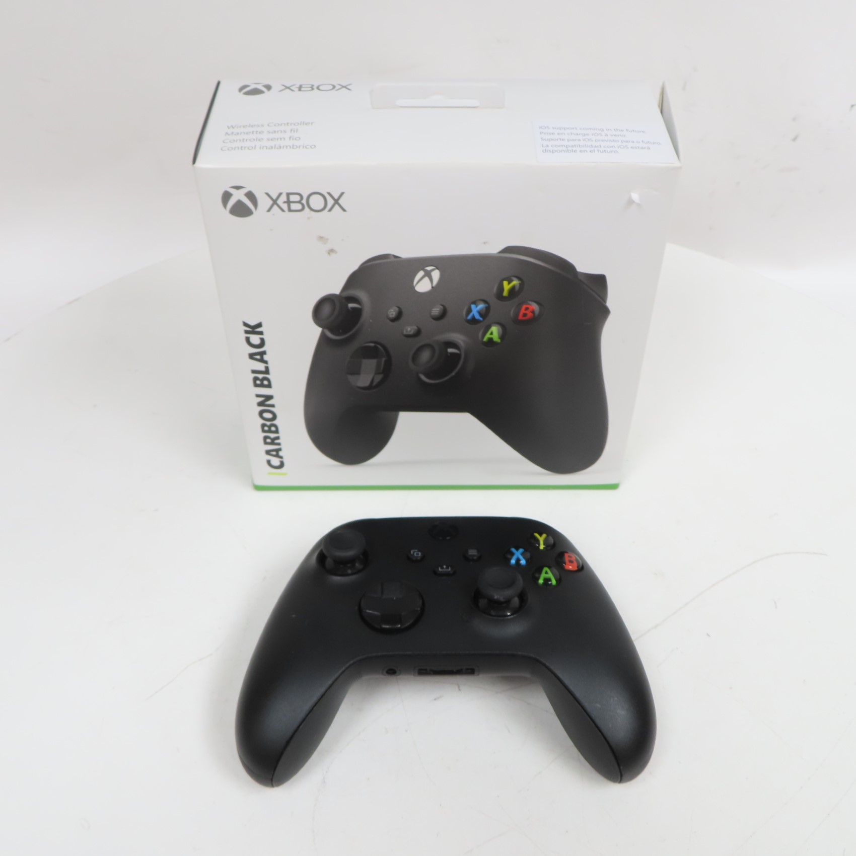 Microsoft 1914 Xbox Core Wireless Controller for Xbox/PC - Carbon Black ...