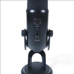 Blue Microphones Yeti A00132 4 Pickup Patterns Plug and Play USB Microphone