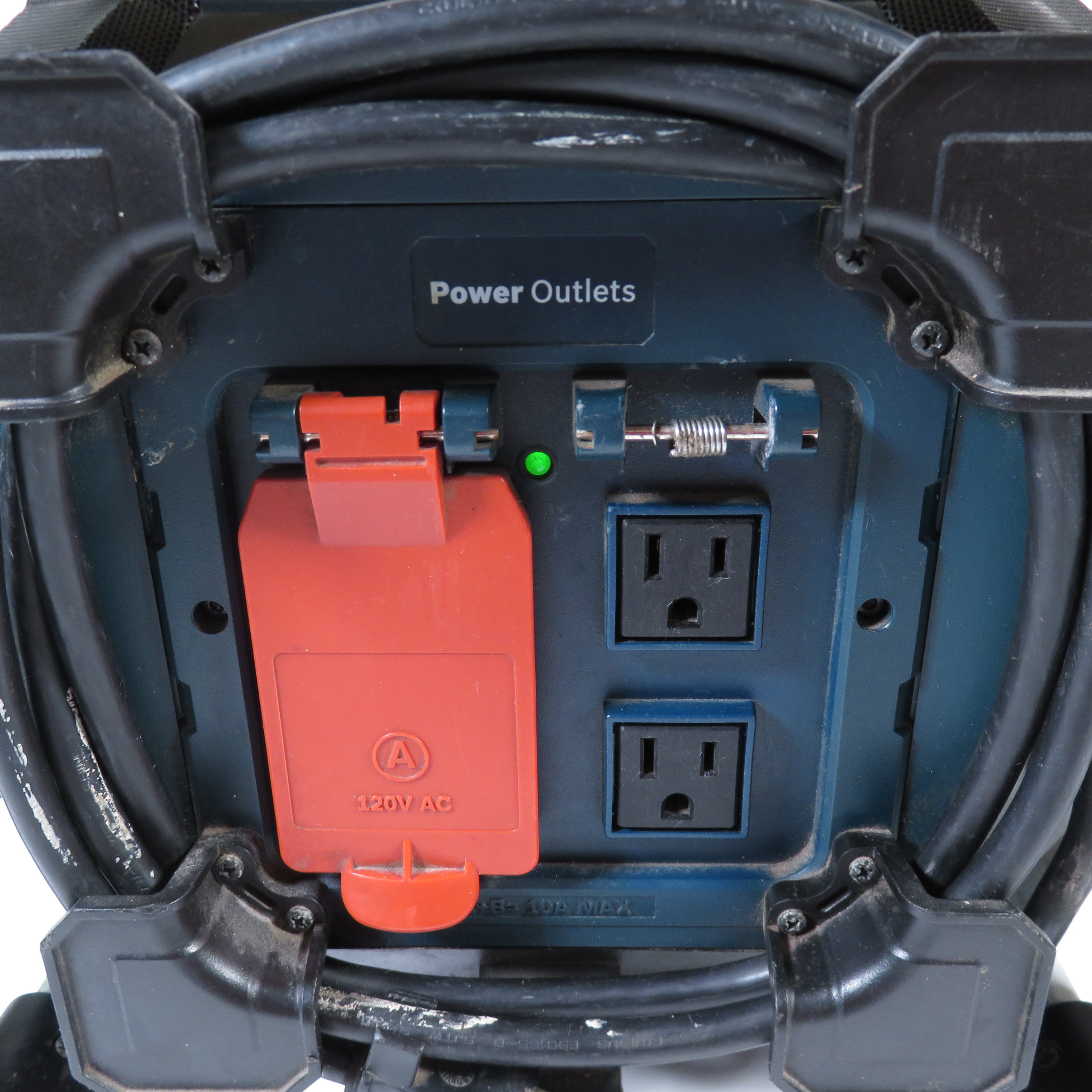 Bosch PB360S 18-Volt Lithium-Ion Power Box Jobsite Radio/Charger