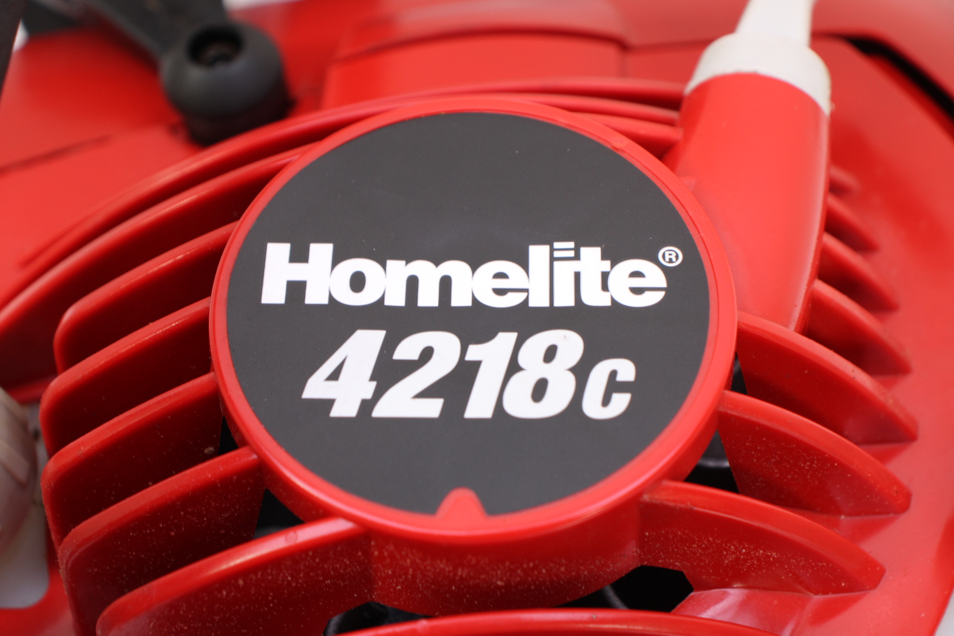 Homelite 4218C 18" Bar 42cc 2 Cycle Gas Powered Chainsaw