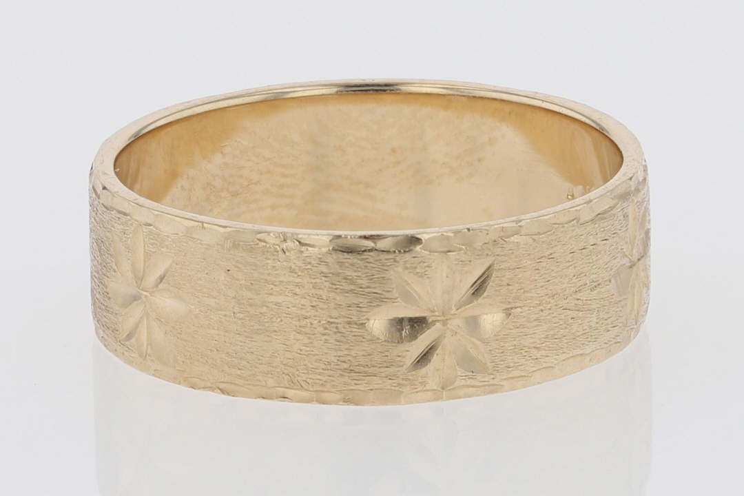 7.0mm Diamond Cut Textured Men's Band Ring 14k Yellow Gold 6.07 Grams ...