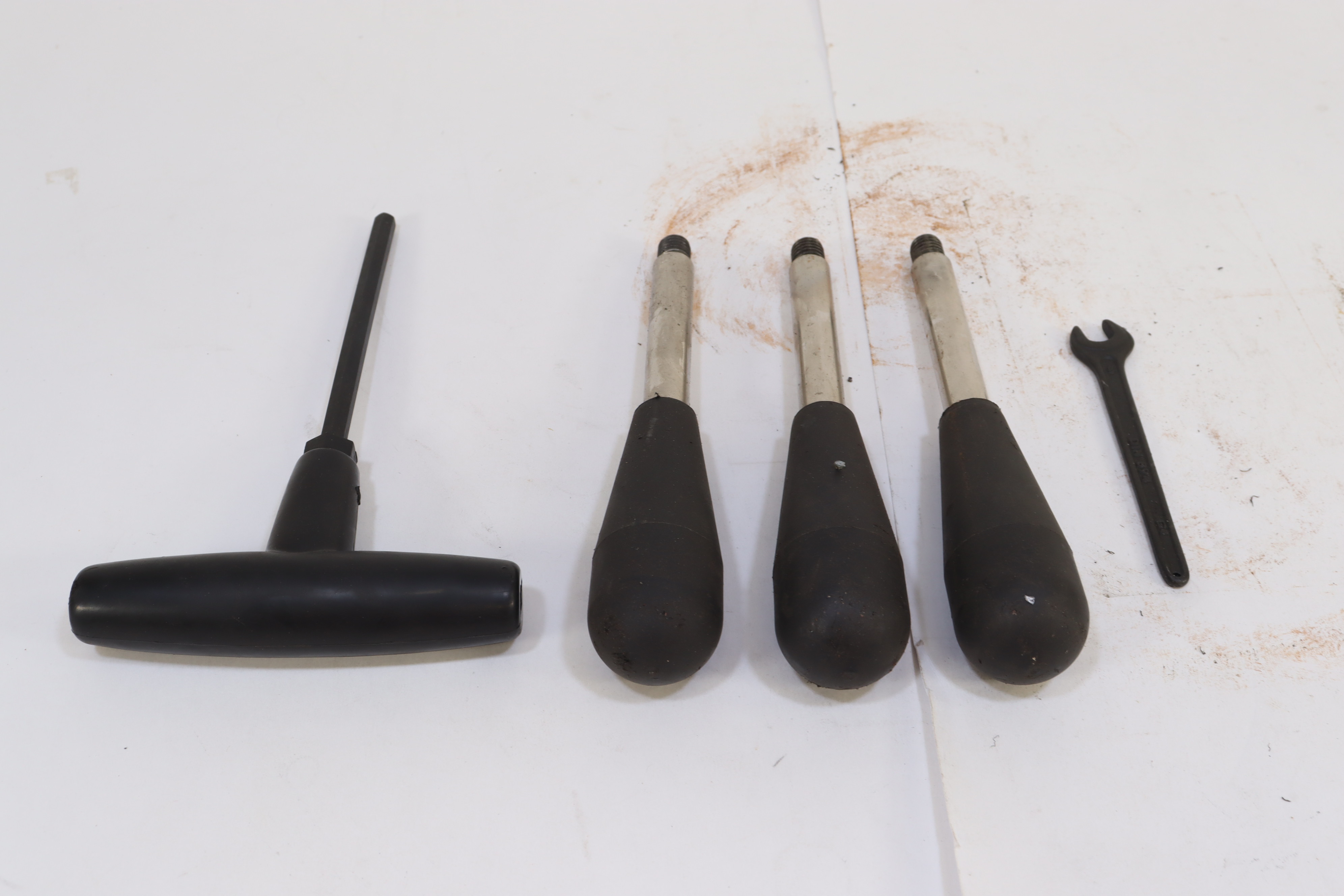 DeWalt Drill Press DWE1622K Magnetic, 2-inch, 10-Amp with 2-Speed Setting