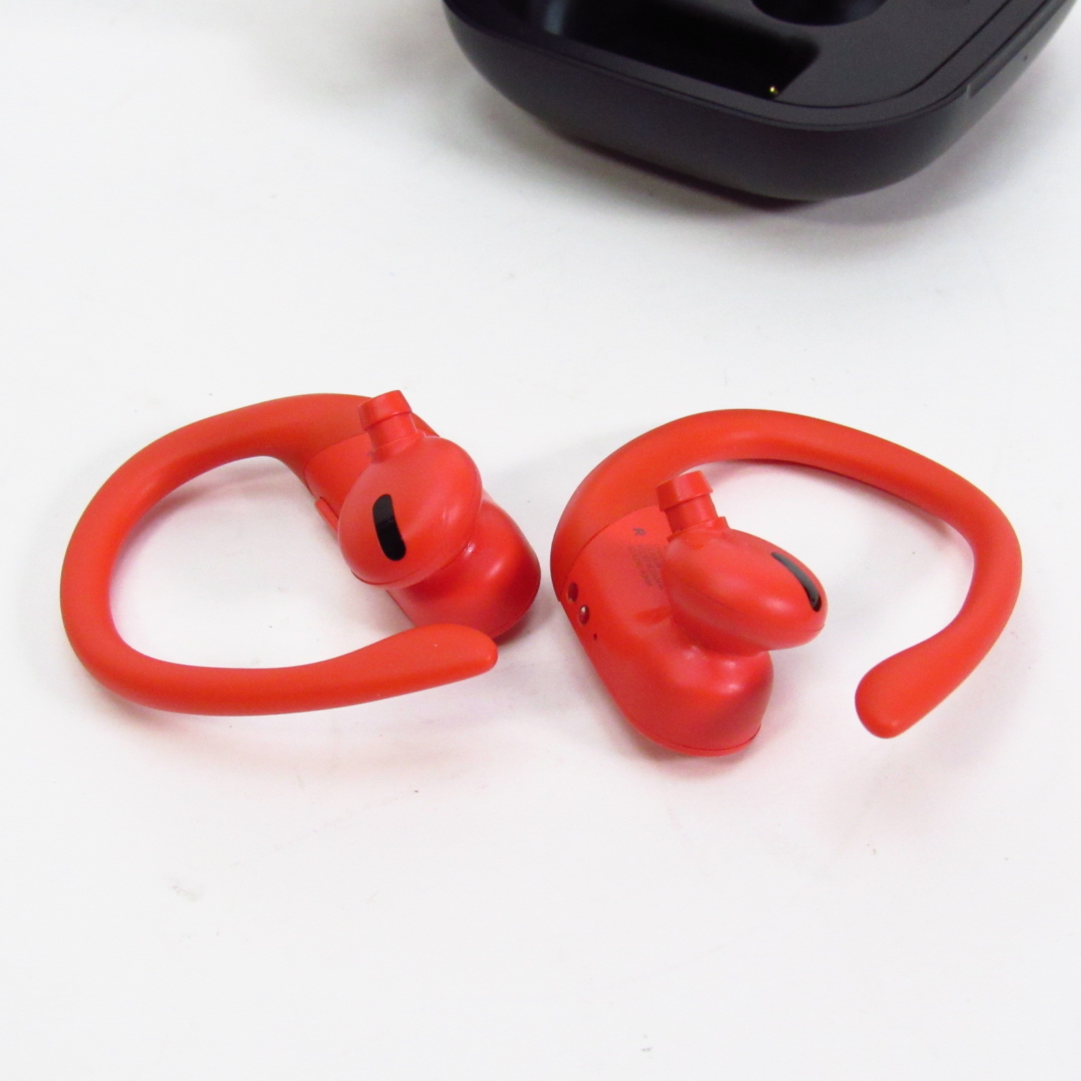 Beats by Dr. Dre A2454 Powerbeats Pro Wireless Bluetooth In-Ear Earbuds ...