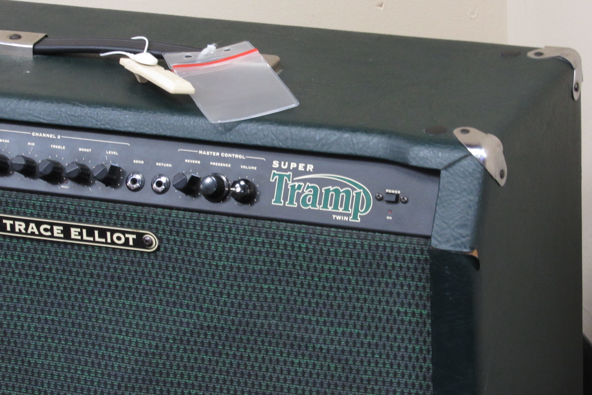 Trace Elliot Super Tramp Twin 2x12 Guitar Combo Amplifier - Local Pick ...