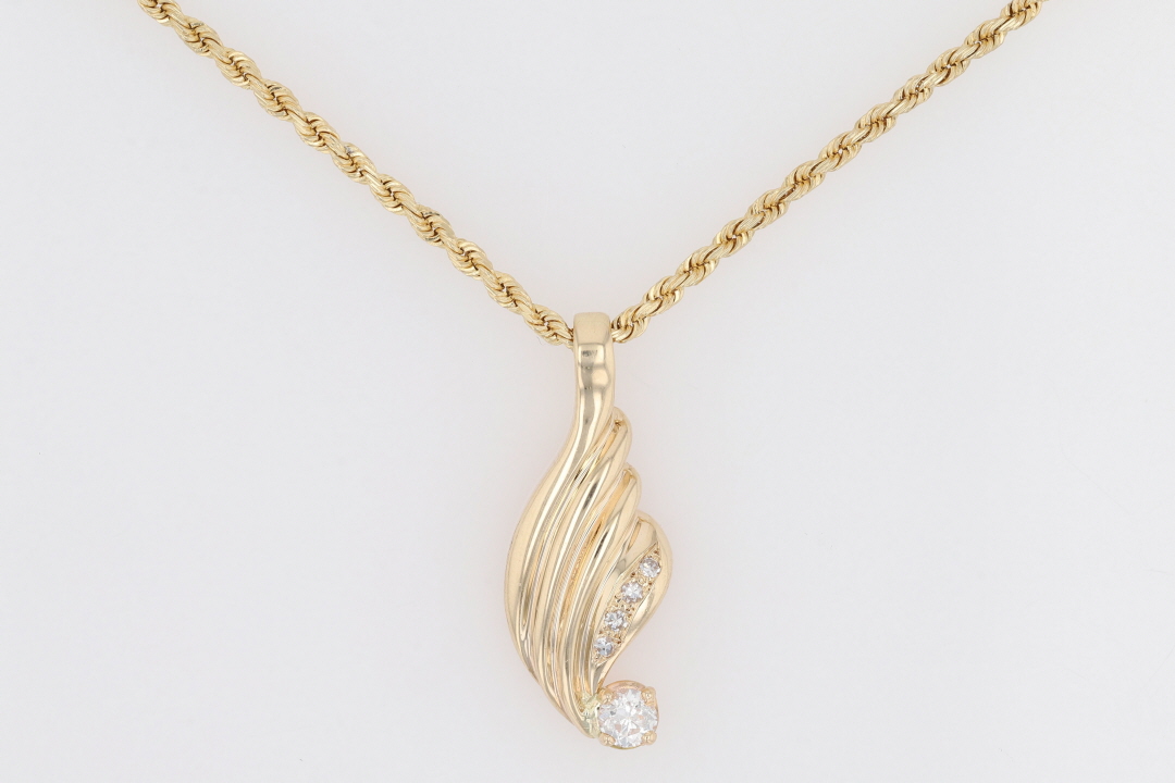 .18ctw Round Cut Diamond Prong Set Pendant on 18" Necklace 14k Yellow Gold