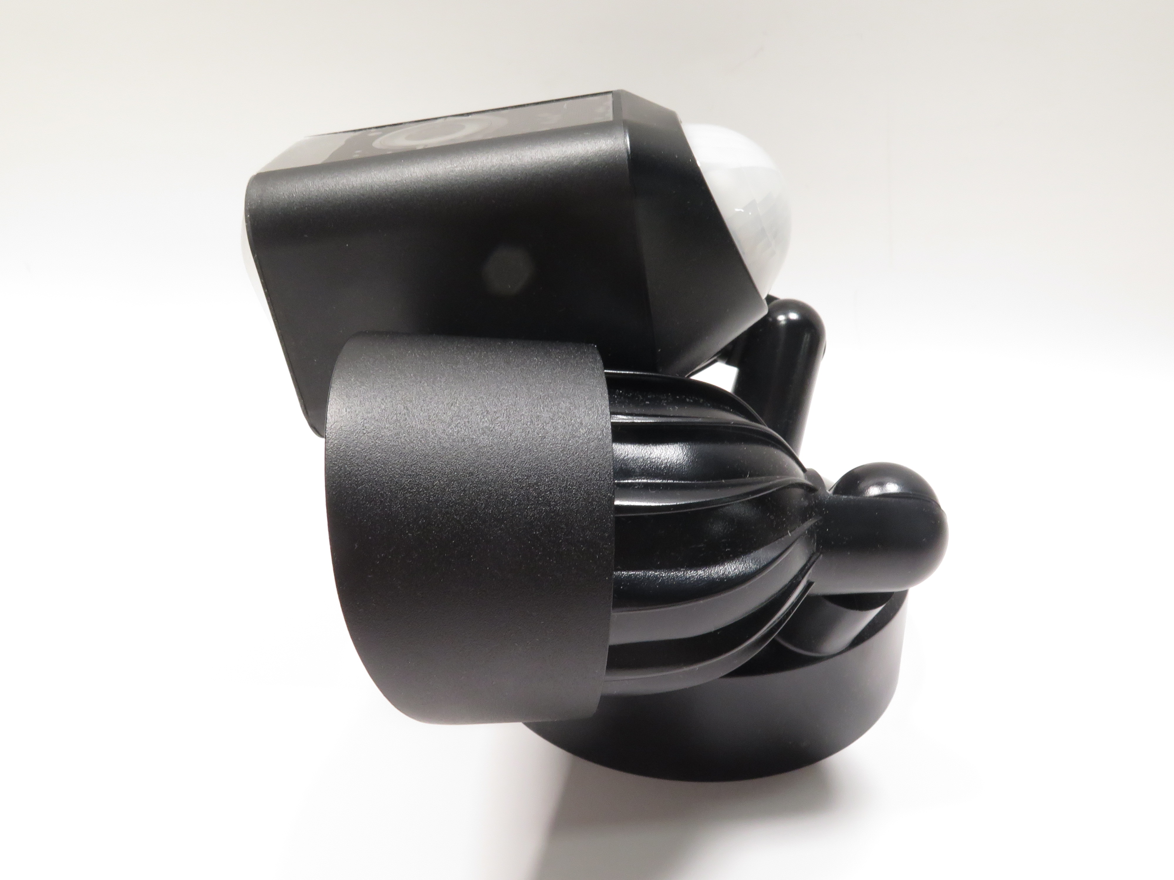 Ring Flood Light Cam Wired Plus Outdoor 1080p Surveillance Camera ...