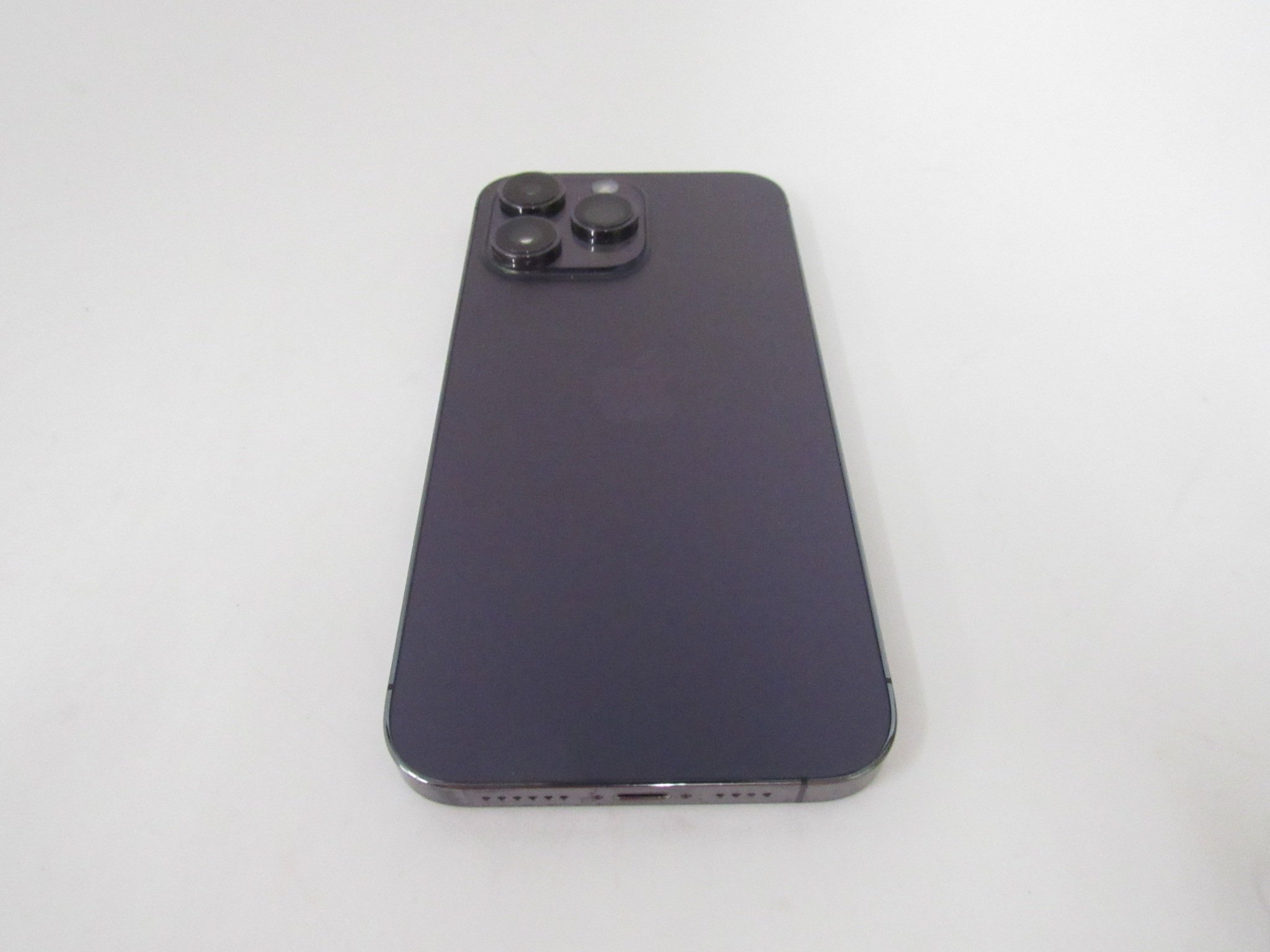 Apple iPhone 14 Pro Max A2651 MQ8R3LL/A 128GB Purple No SIM Restrictions