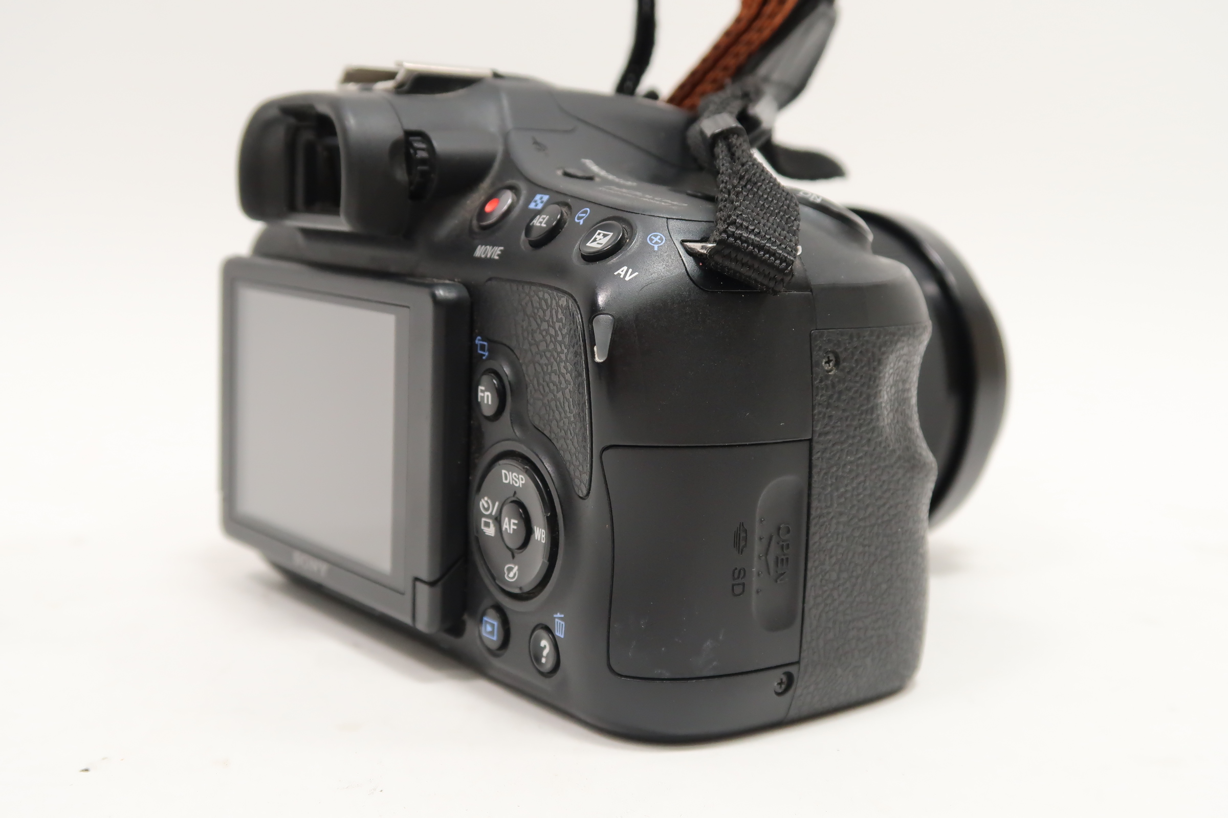 Sony Alpha a58 SLT-A58 20.1MP 1080i 60FPS Digital SLR Camera Bundle