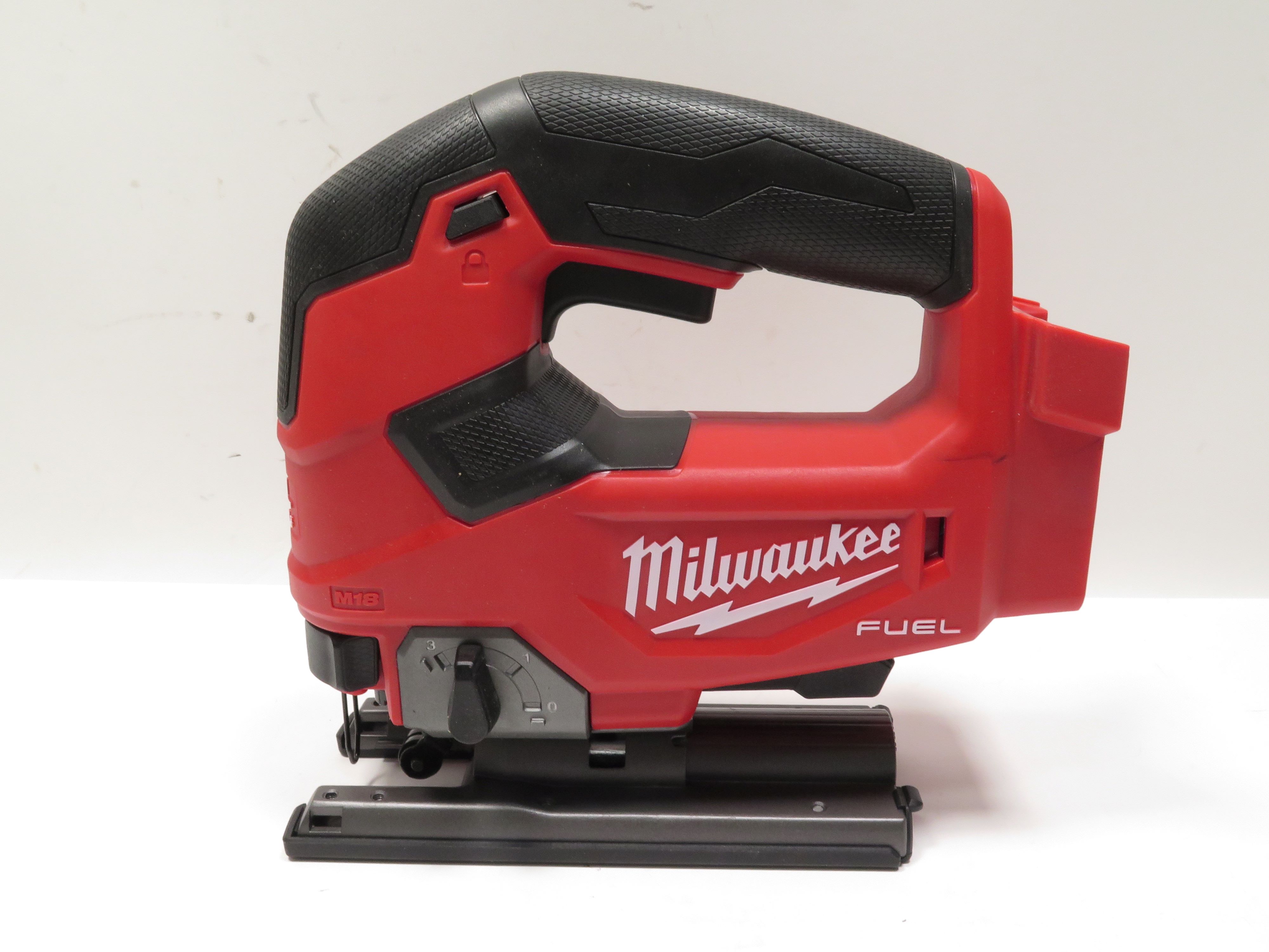 Milwaukee 2737-20 M18 FUEL 18V Lithium-Ion Brushless Cordless Jig Saw 3777