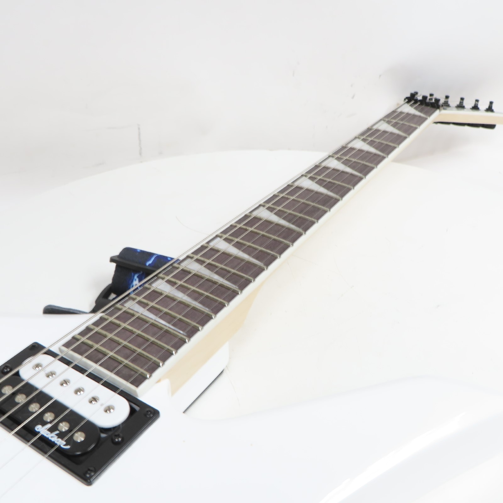 Jackson JS32 JS Series Kelly 6-String Solid Body Electric Guitar - Snow ...