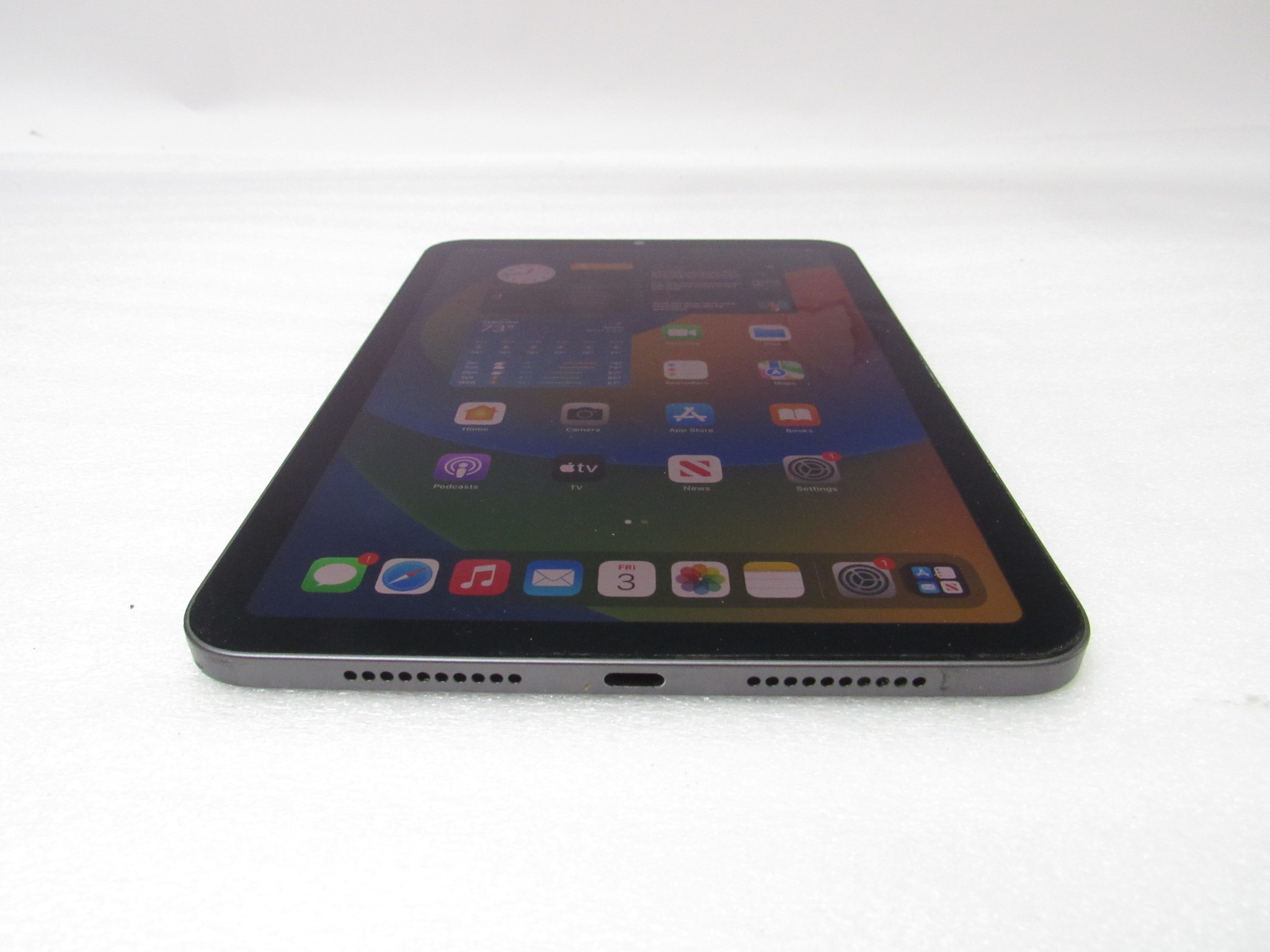 Apple MK7M3LL/A iPad Mini 8.3" 6th Gen 64GB Wi-Fi Space Gray