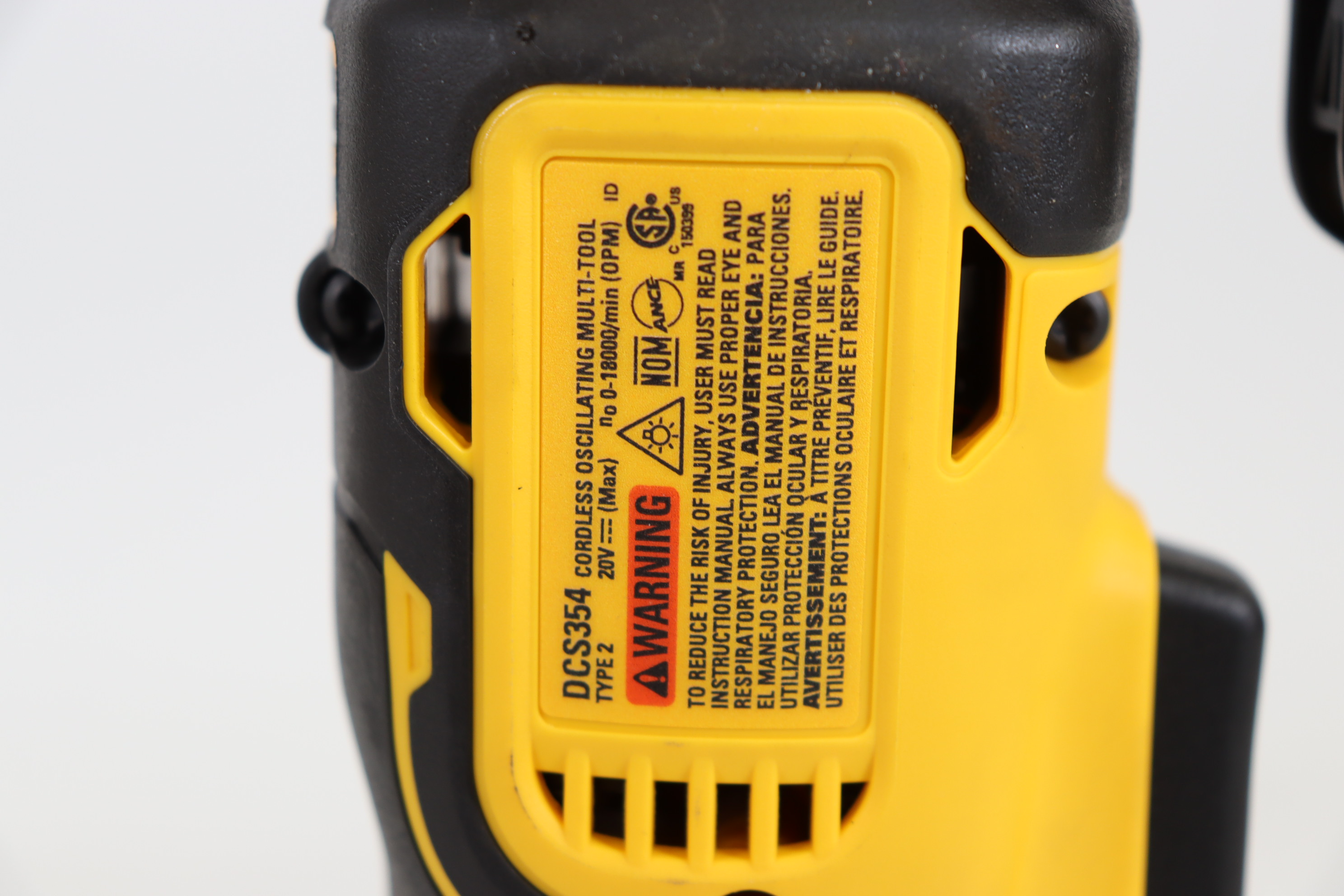 DEWALT DCS354 ATOMIC 20-Volt MAX Cordless Brushless Oscillating Multi-Tool