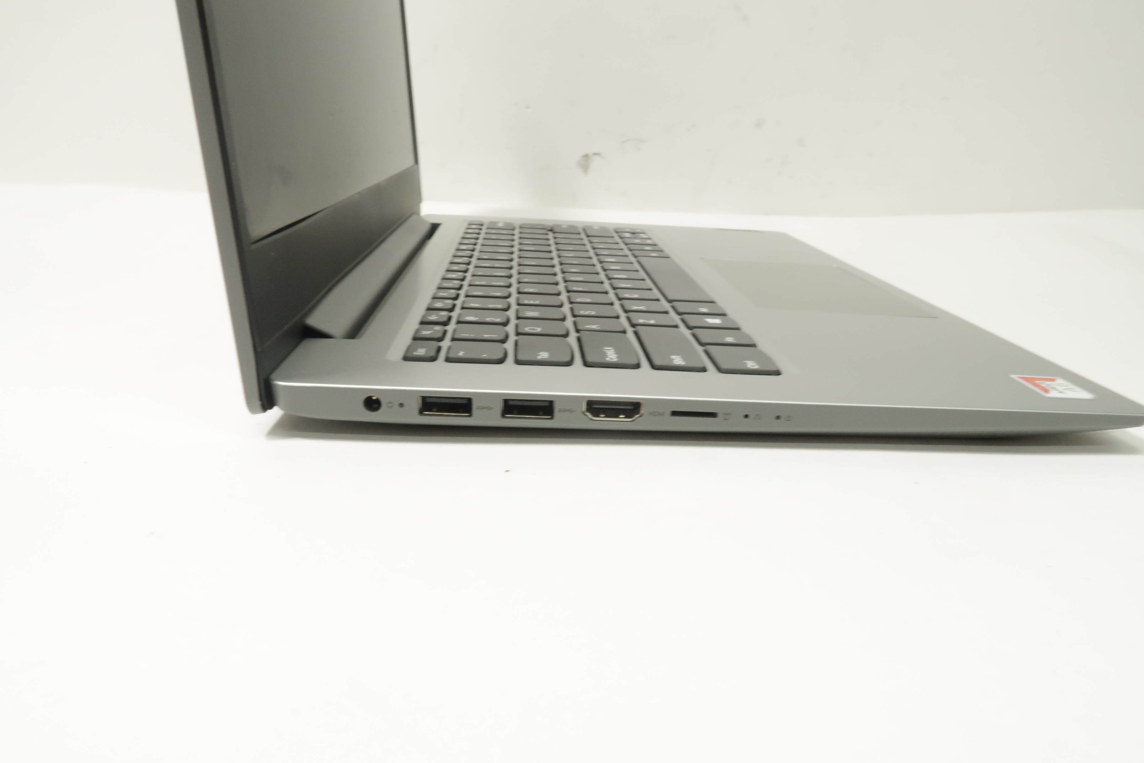 Lenovo IdeaPad Slim 1-14AST-05 Win 10 AMD A6-9220e 1.6GHz 4GB RAM 64GB ...