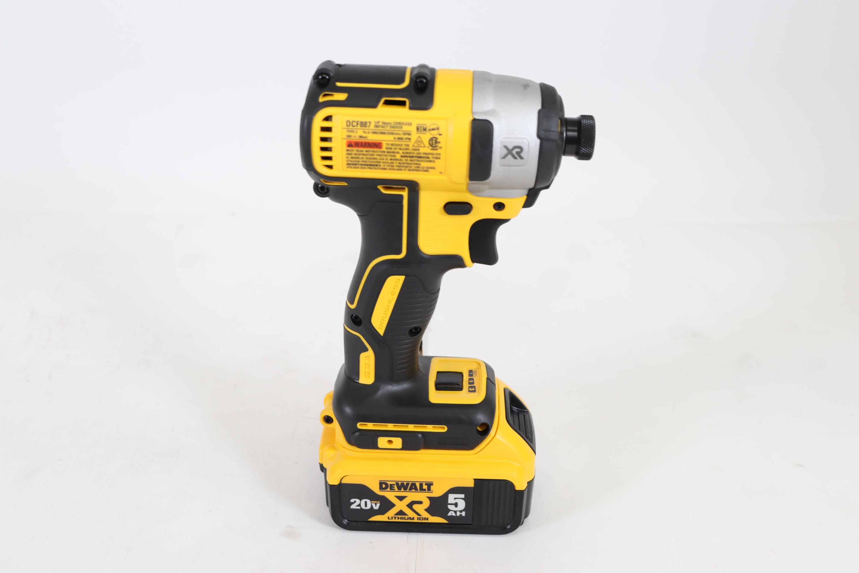 DeWalt DCF887 20V MAX XR Brushless 3-Speed 1/4" Cordless Impact Driver