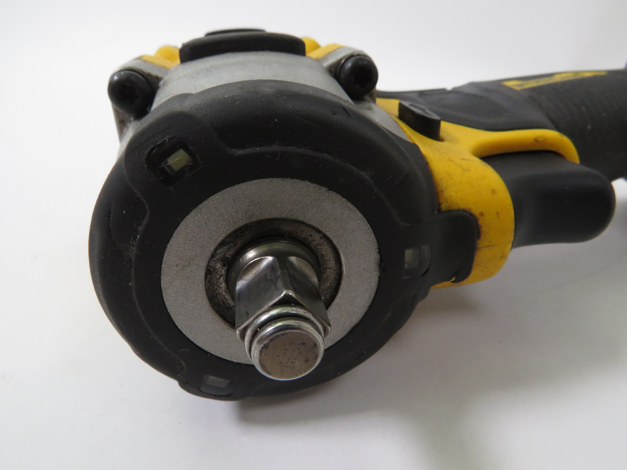 DeWalt DCF923 3/8" Cordless Compact Wrench