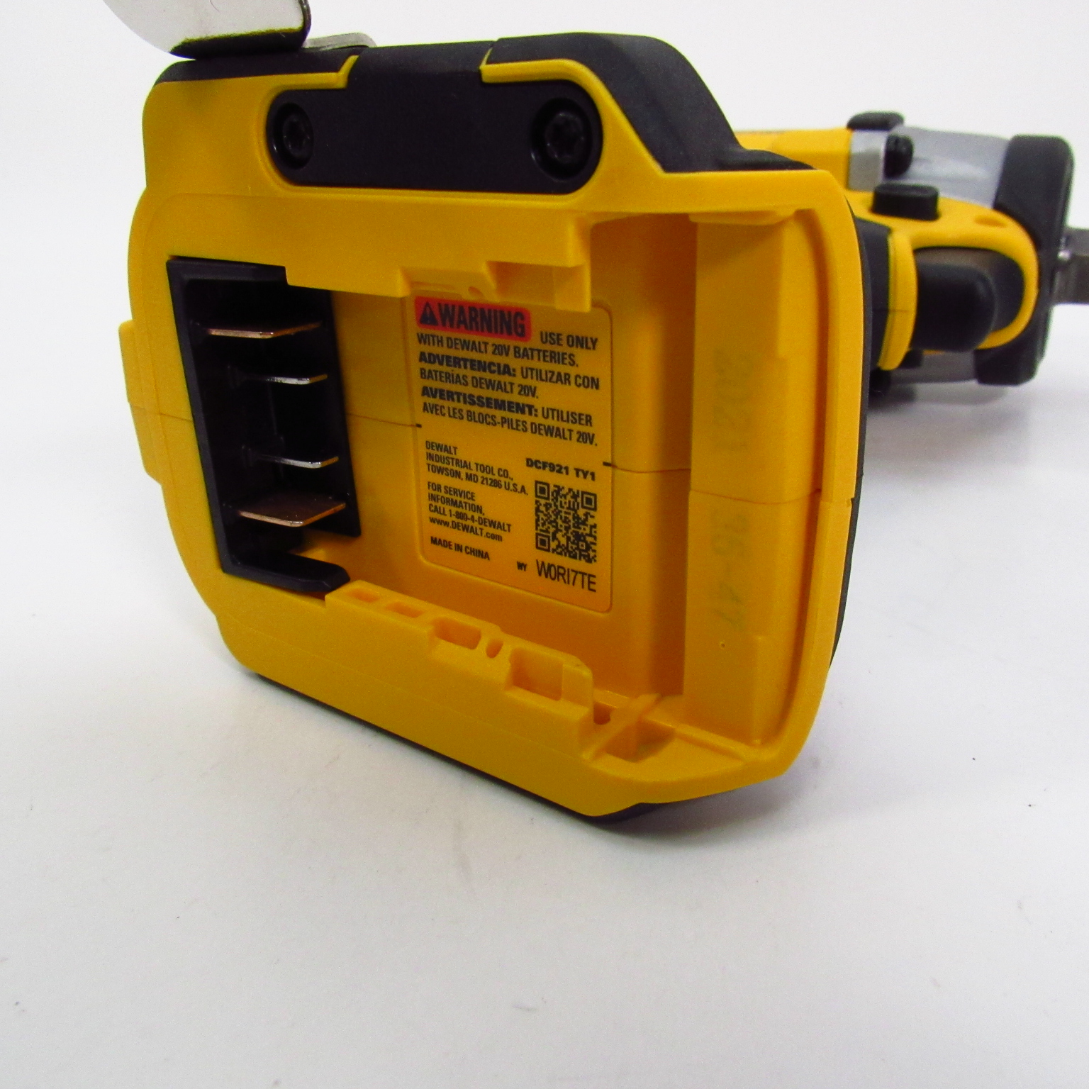 DeWalt DCF921 20V Lithium-ion 1/2'' Drive Brushless Impact Wrench ...