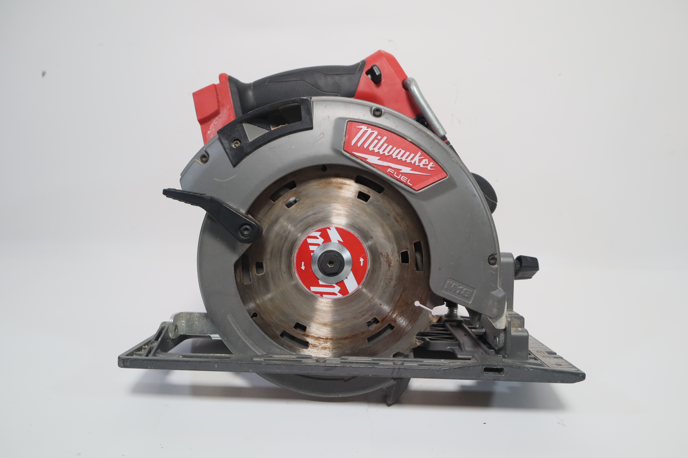 Milwaukee 2732-20 M18 FUEL 7-1/4" Circular Saw 2754 & Battery