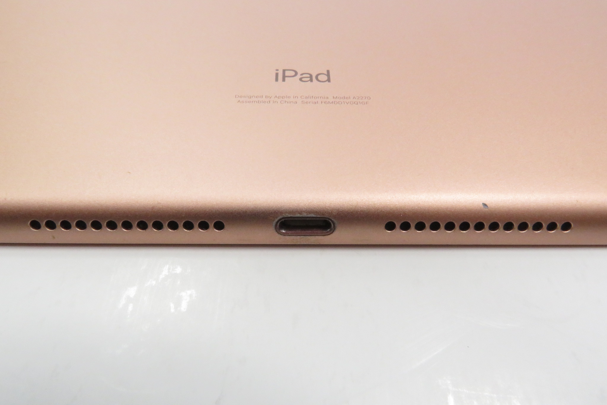 Apple iPad 8th Gen A2270 MYLC2LL/A 32GB Wi-Fi Tablet