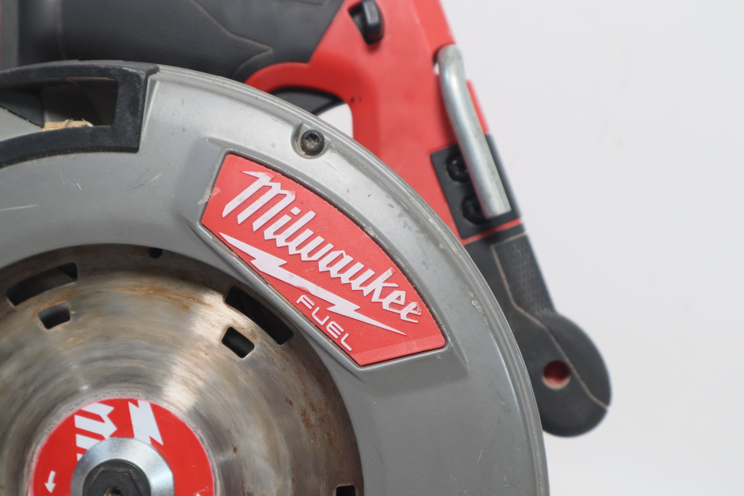Milwaukee 2732-20 M18 FUEL 7-1/4" Circular Saw 2754 & Battery