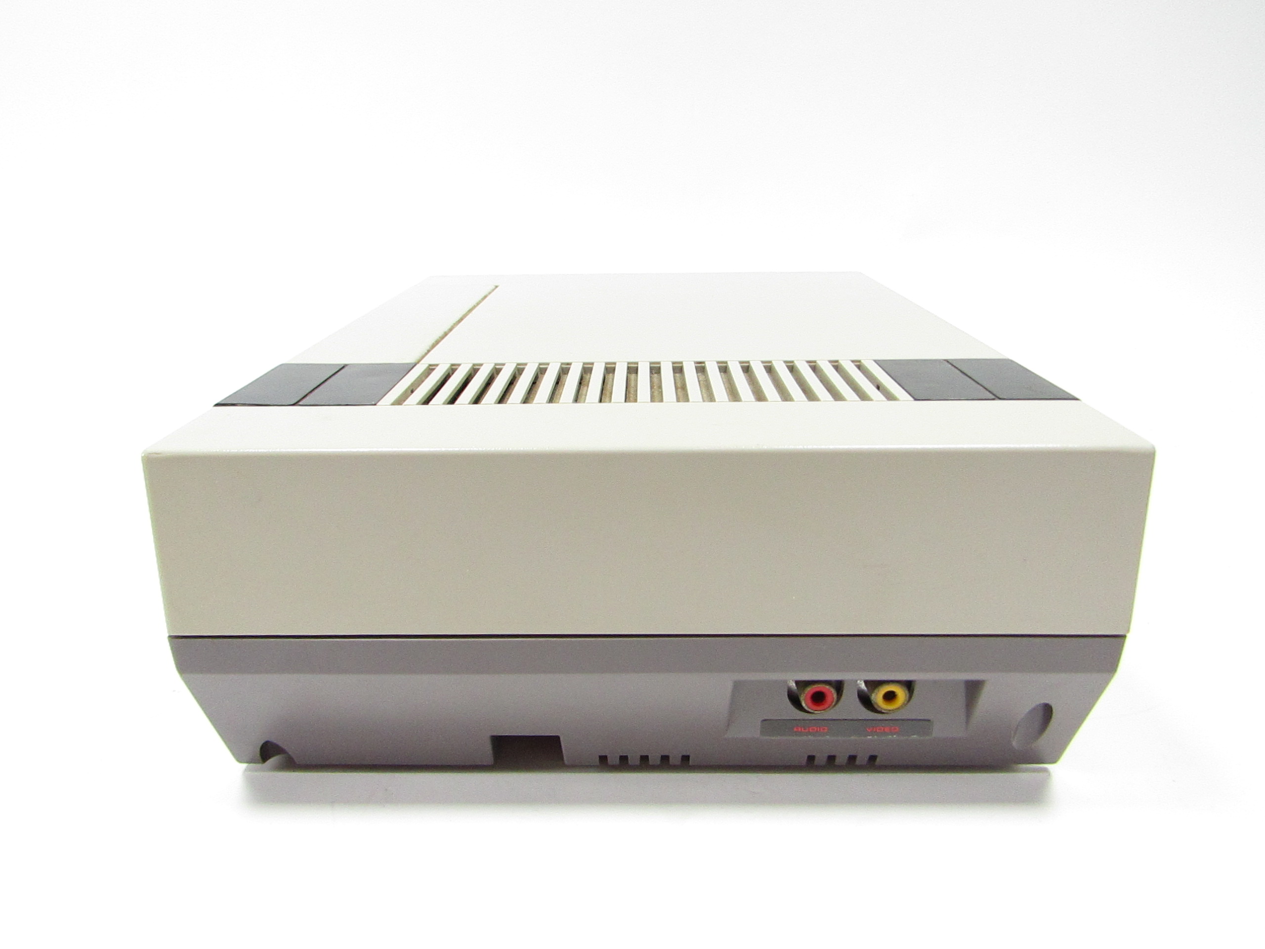 Nintendo Entertainment System NES-001 8-Bit Home Video Game Console 7313