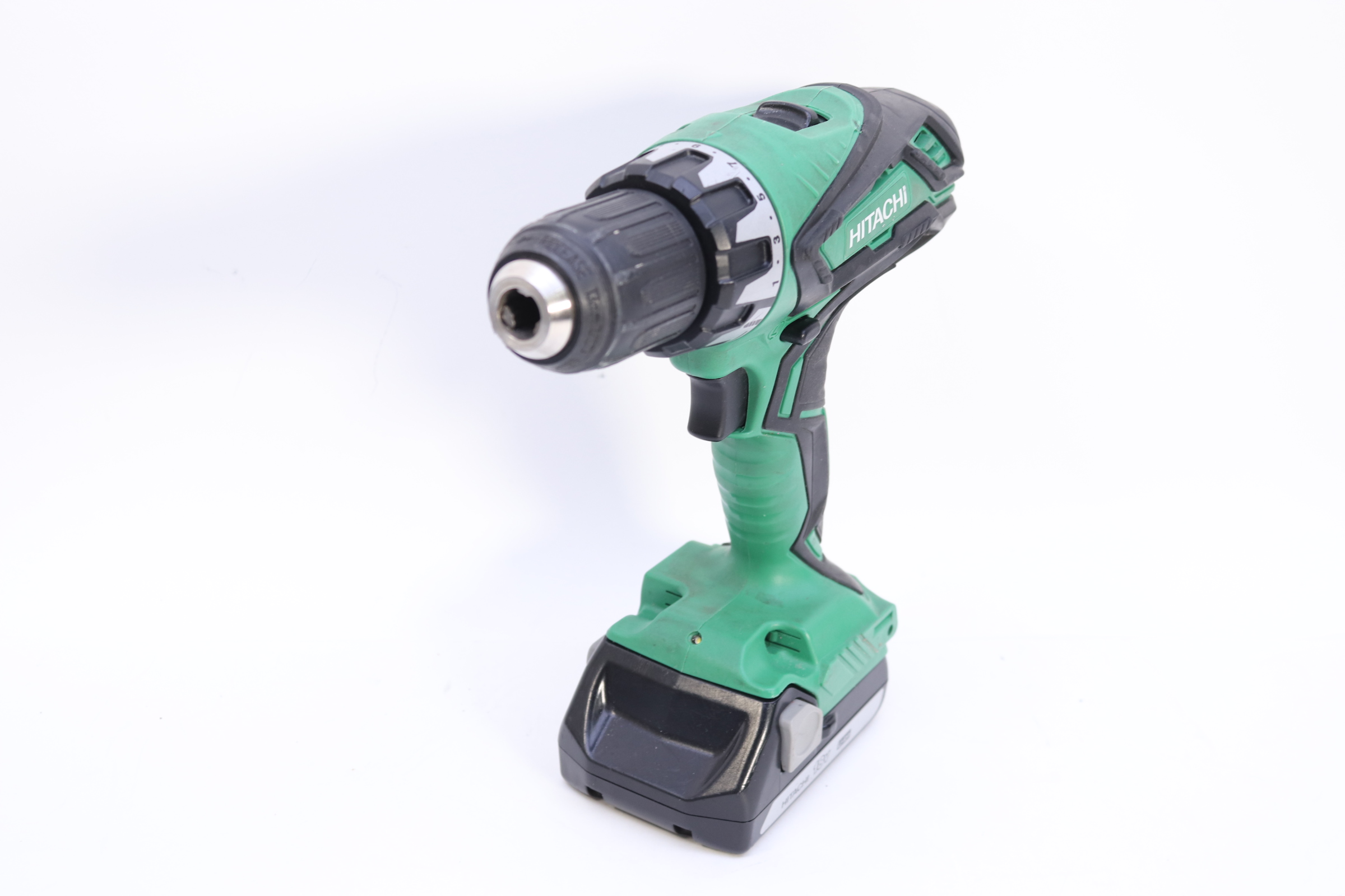 Hitachi DS18DGL 18-Volt Lithium-Ion 1/2" Keyless Chuck Compact Drill