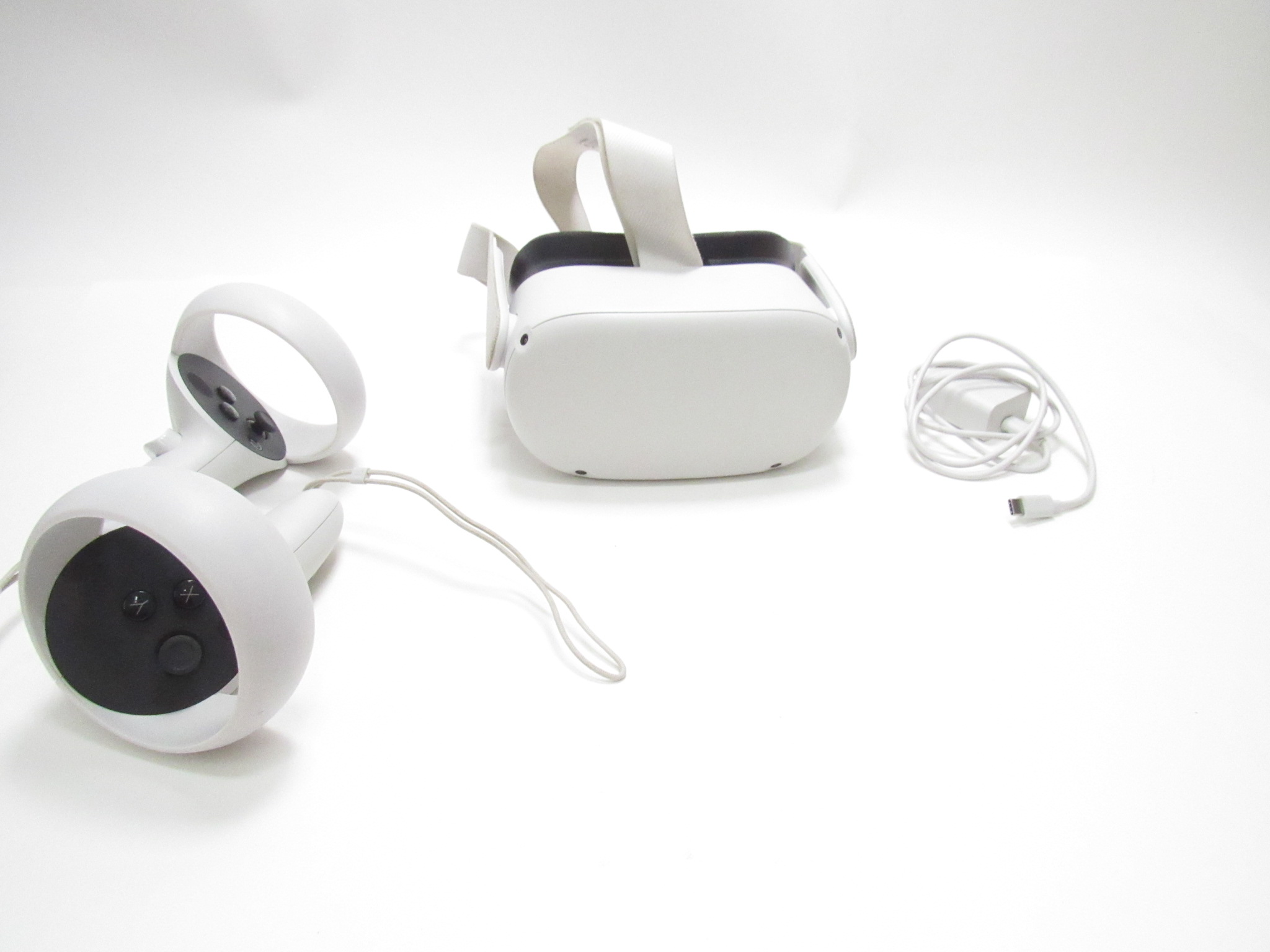 Oculus Quest 2 KW49CM Advanced 64GB All-In-One Virtual Reality VR Headset