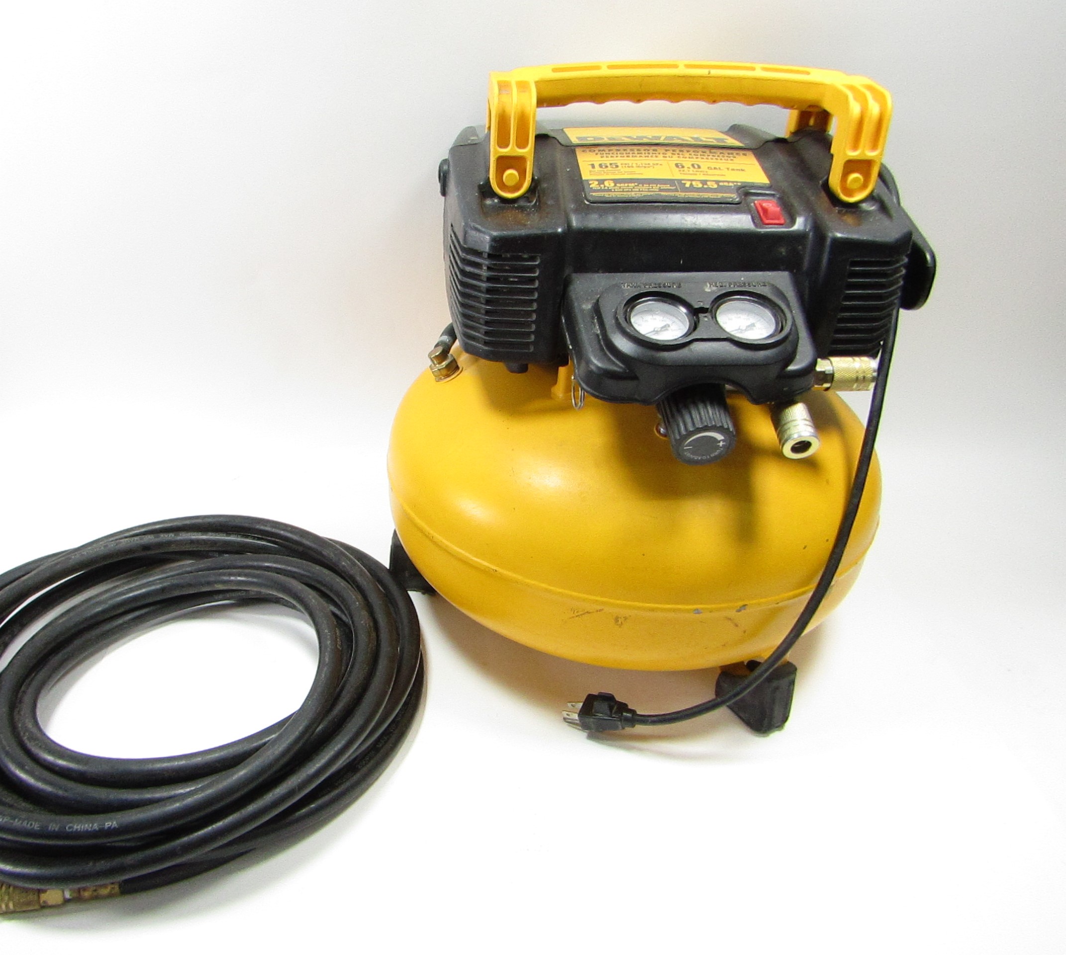 DeWALT DWFP55126 6 Gallon Corded 120V Pancake Compressor