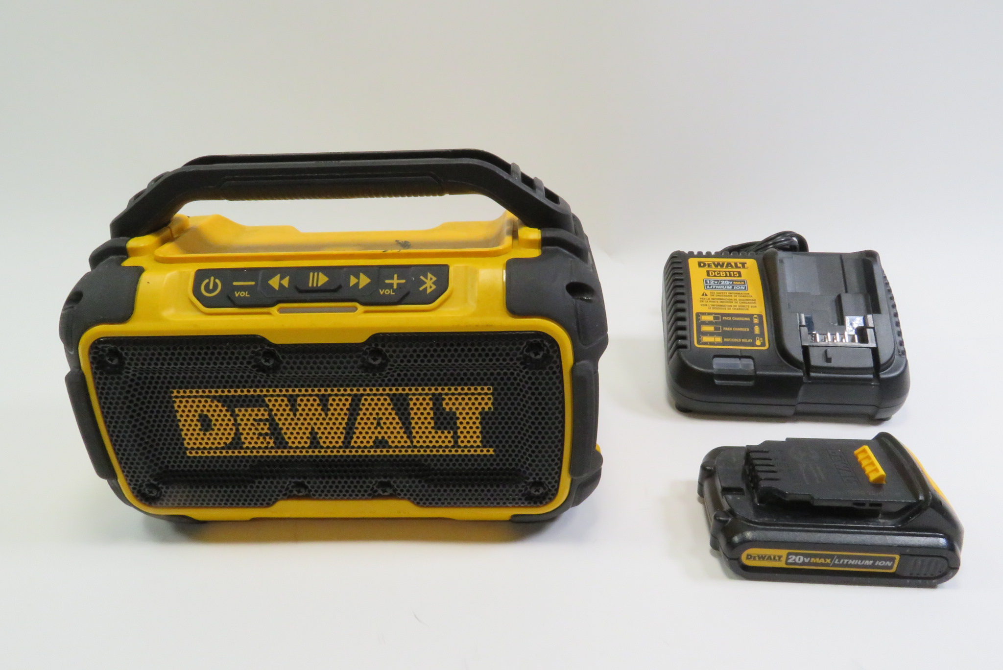DeWalt DCR010 20-Volt MAX Lithium-Ion Cordless Bluetooth Speaker