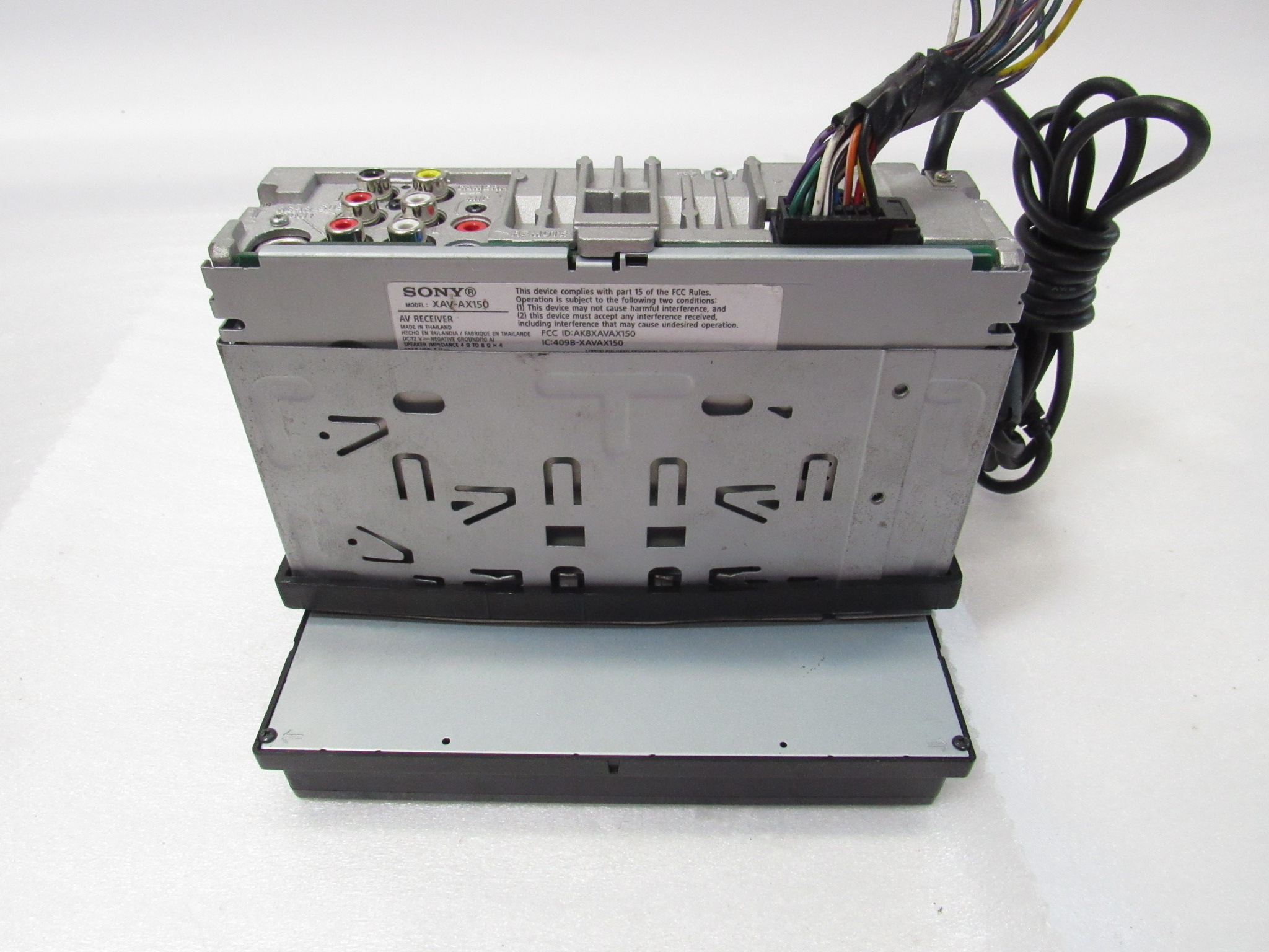 Sony XAV-AX150 6.95" Apple Car Play Android Auto In Dash Media Receiver