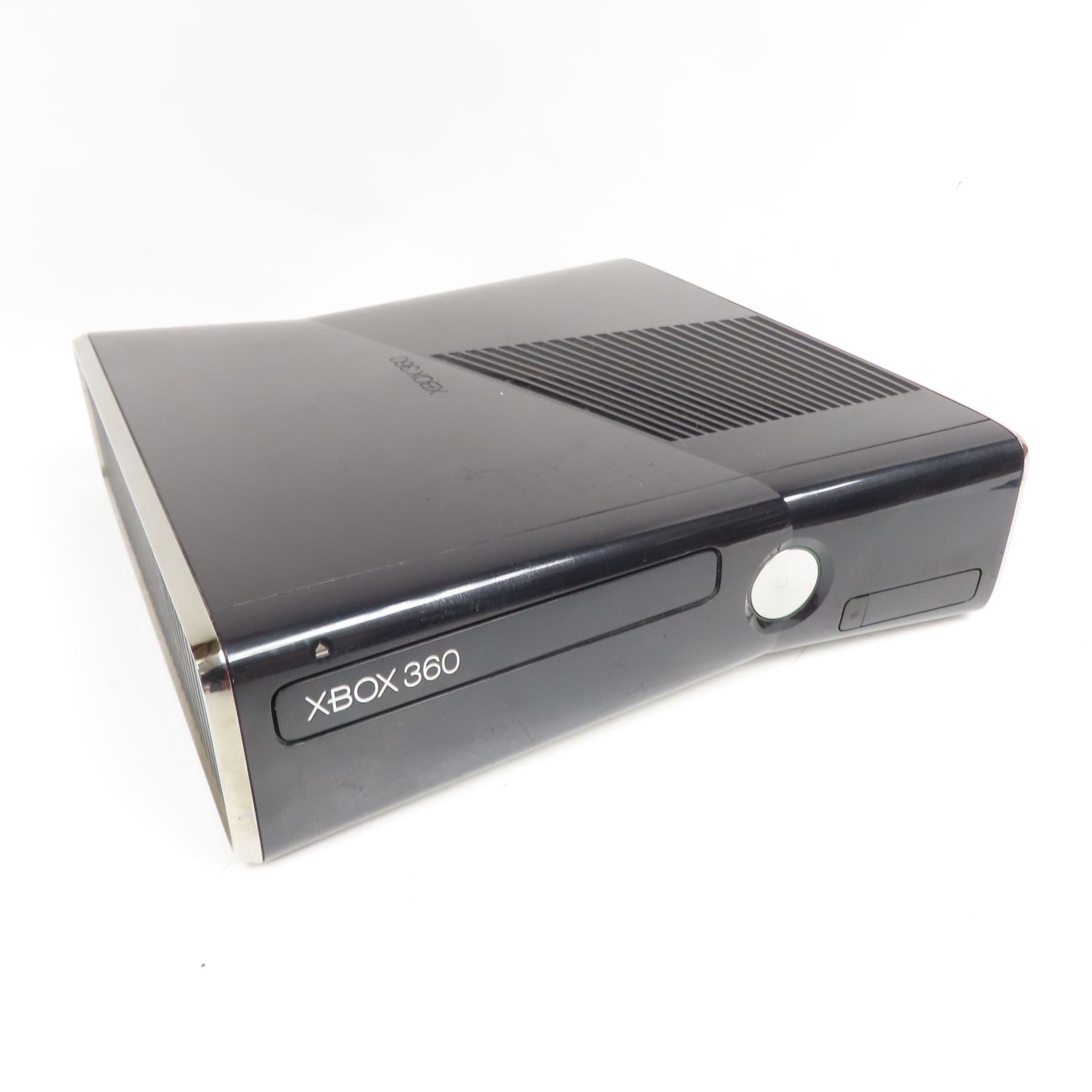 Microsoft 1439 Xbox 360 S 250GB Video Game Console