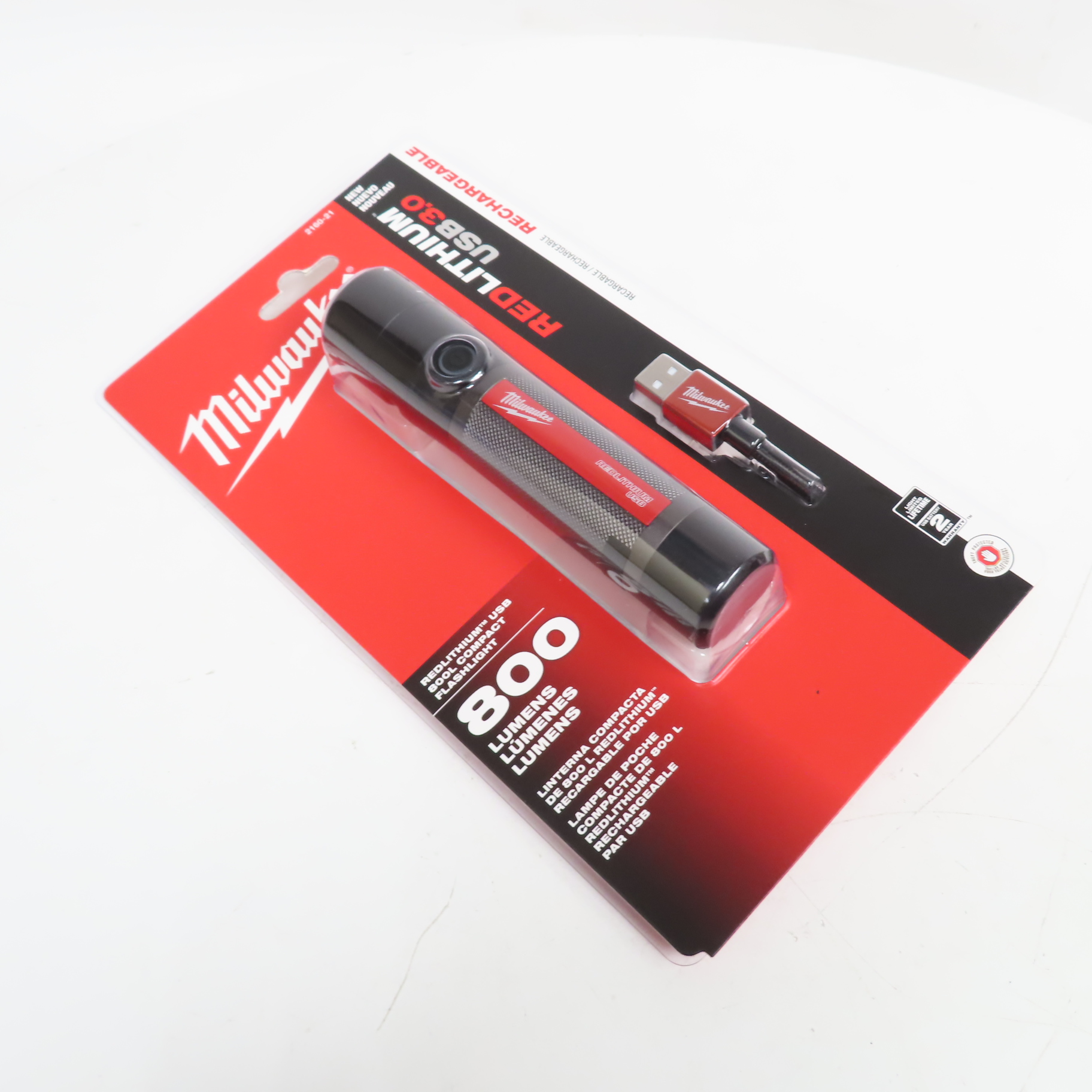 Milwaukee 2160-21 USB Rechargeable 800 Lumen Compact Flashlight (In Box ...