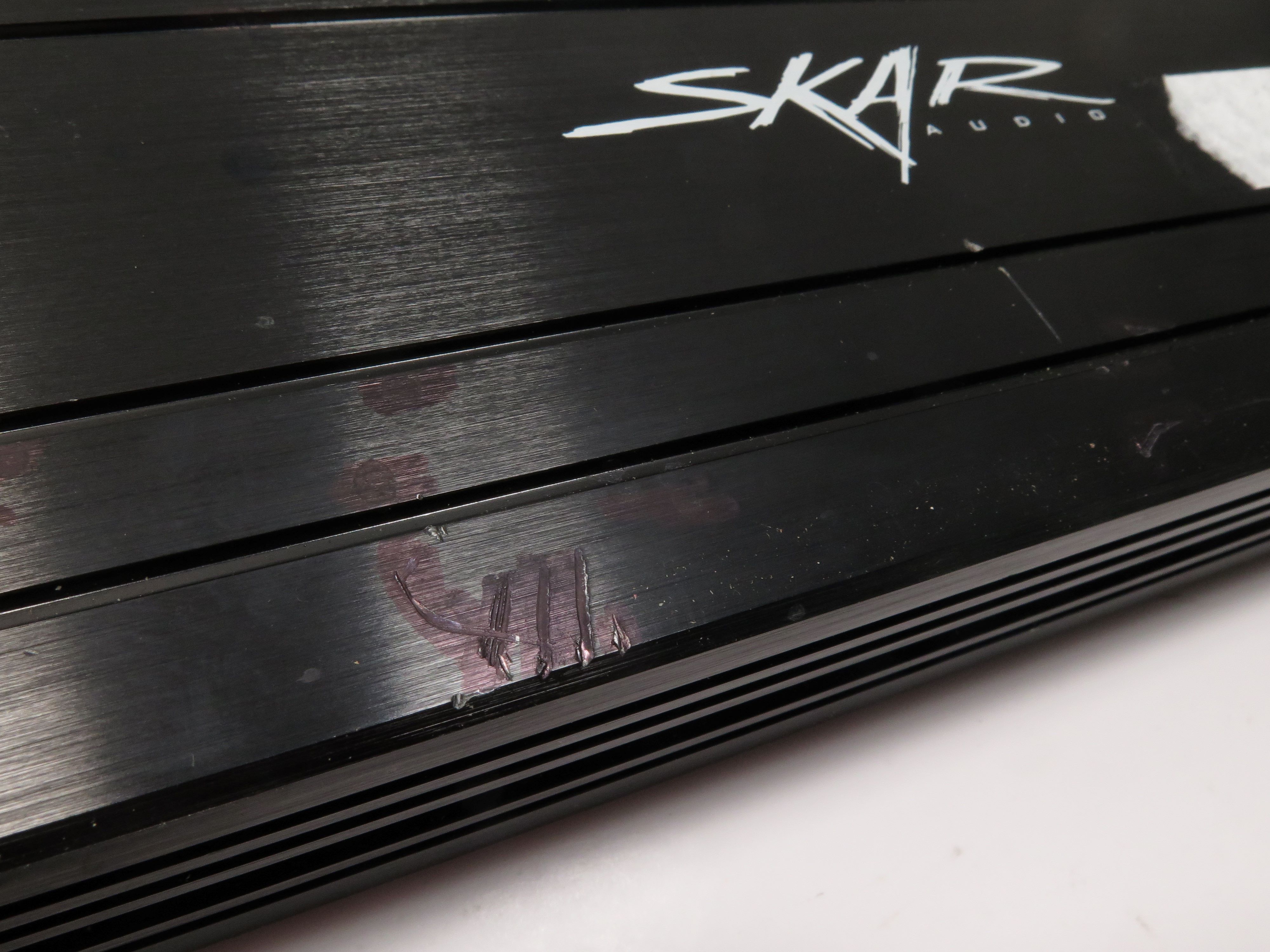Skar SK-M9005D 900 Watt 5-Channel Car Amplifier 5061