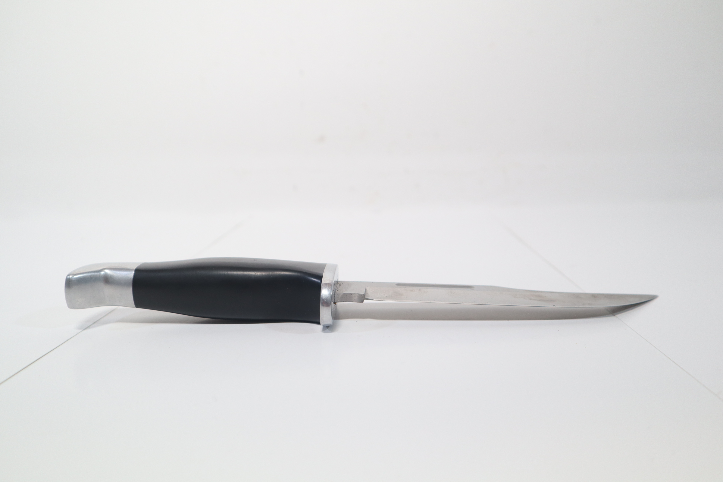 GORDON 6" Bowie Knife 58090 Fixed Blade Knife / Black Leather Sheath