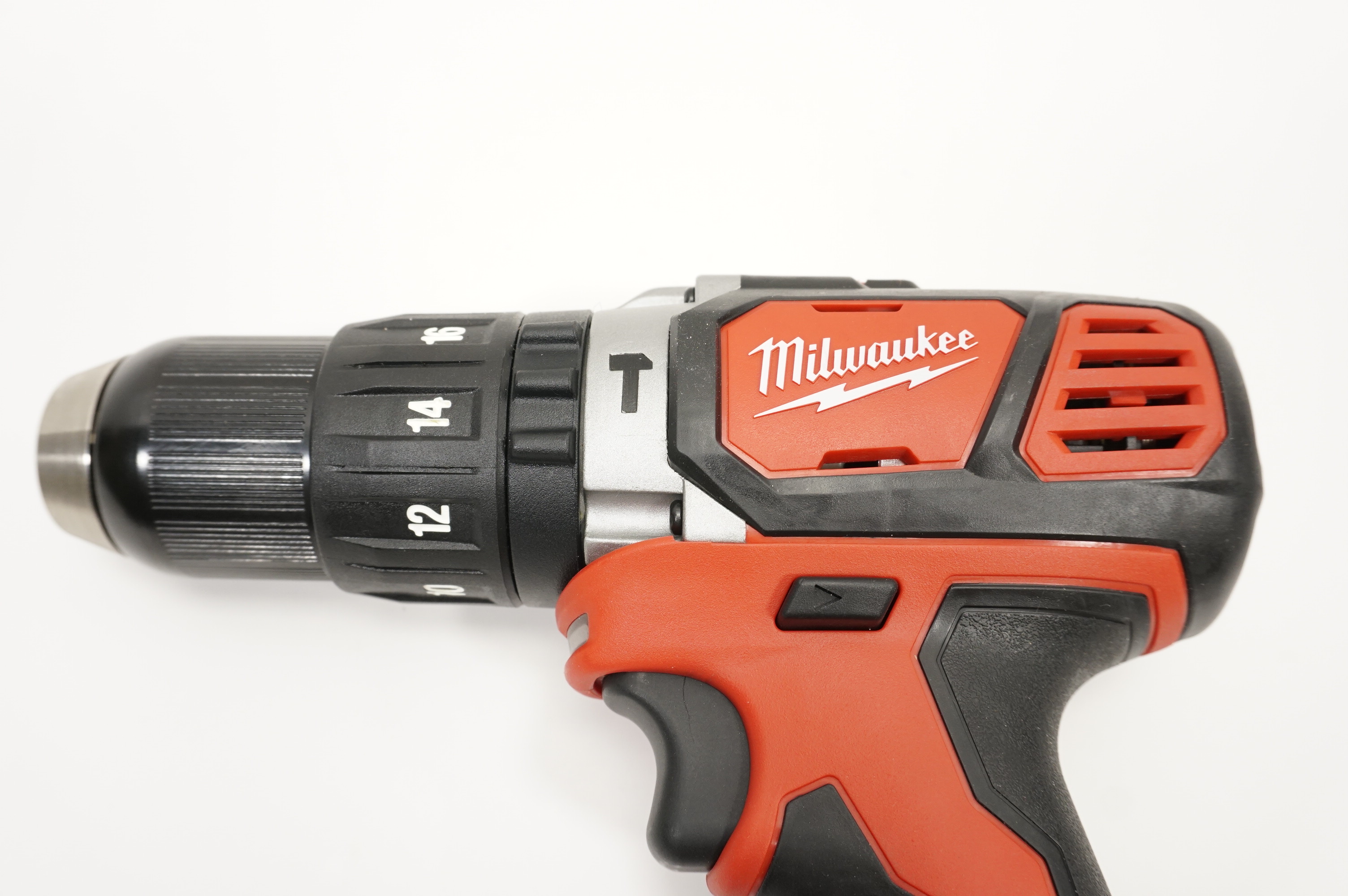 Milwaukee 2607-20 M18 18V Li-Ion Cordless 1/2" Hammer Drill/Driver
